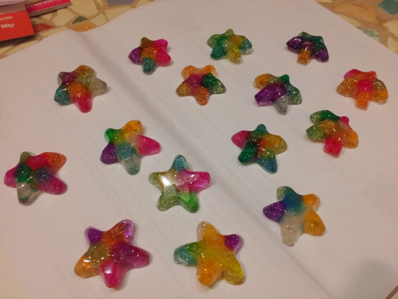 Transparent, Sparkly Plastic Stars : 6 Steps - Instructables