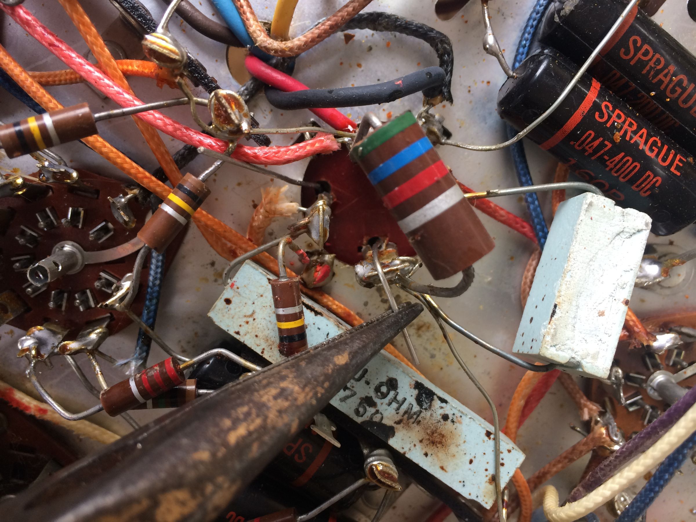 Tube Radio Capacitor Can Replacement : 6 Steps (with Pictures ...