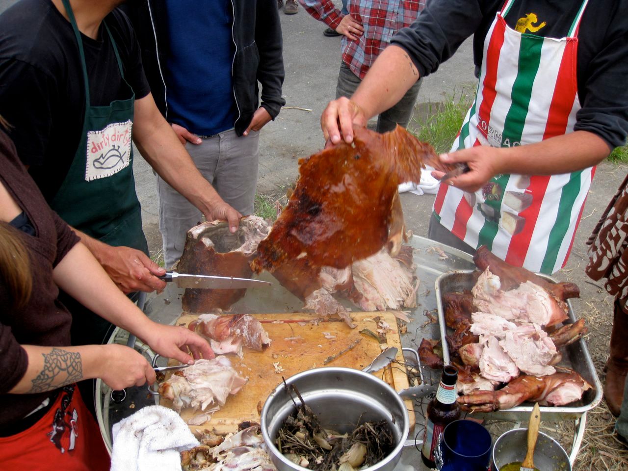 How to Roast a Pig : 20 Steps (with Pictures) - Instructables