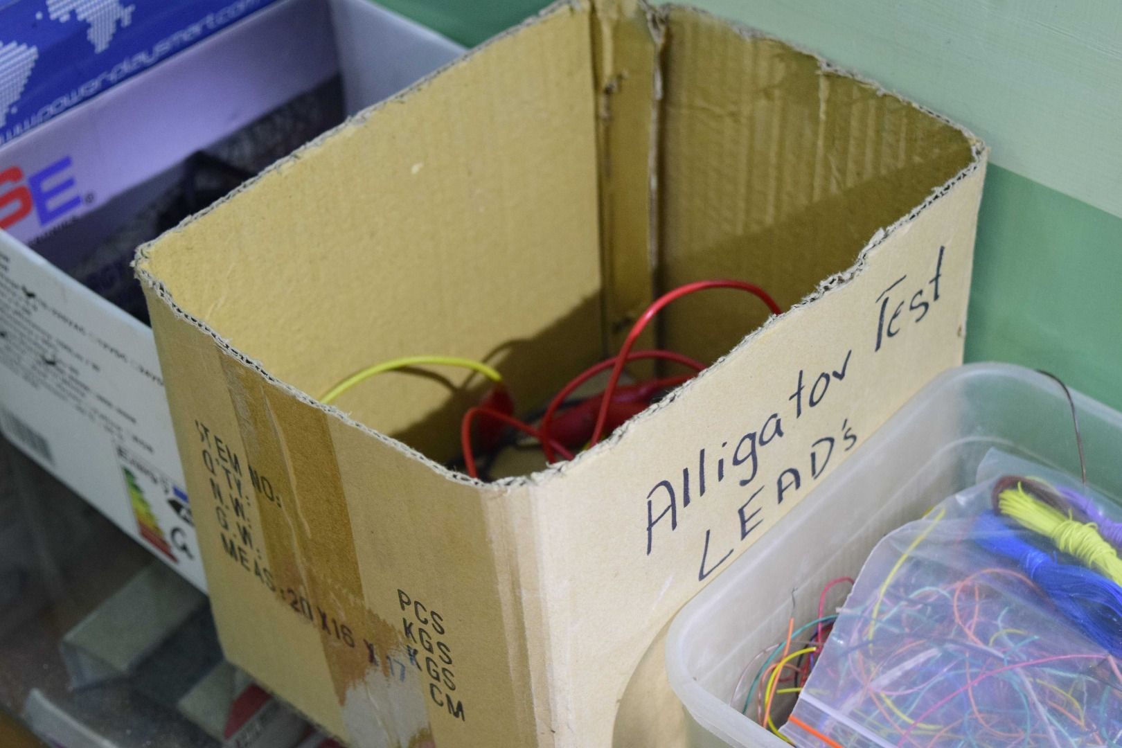Setting Up the Perfect Electronics Workplace : 16 Steps (with Pictures ...