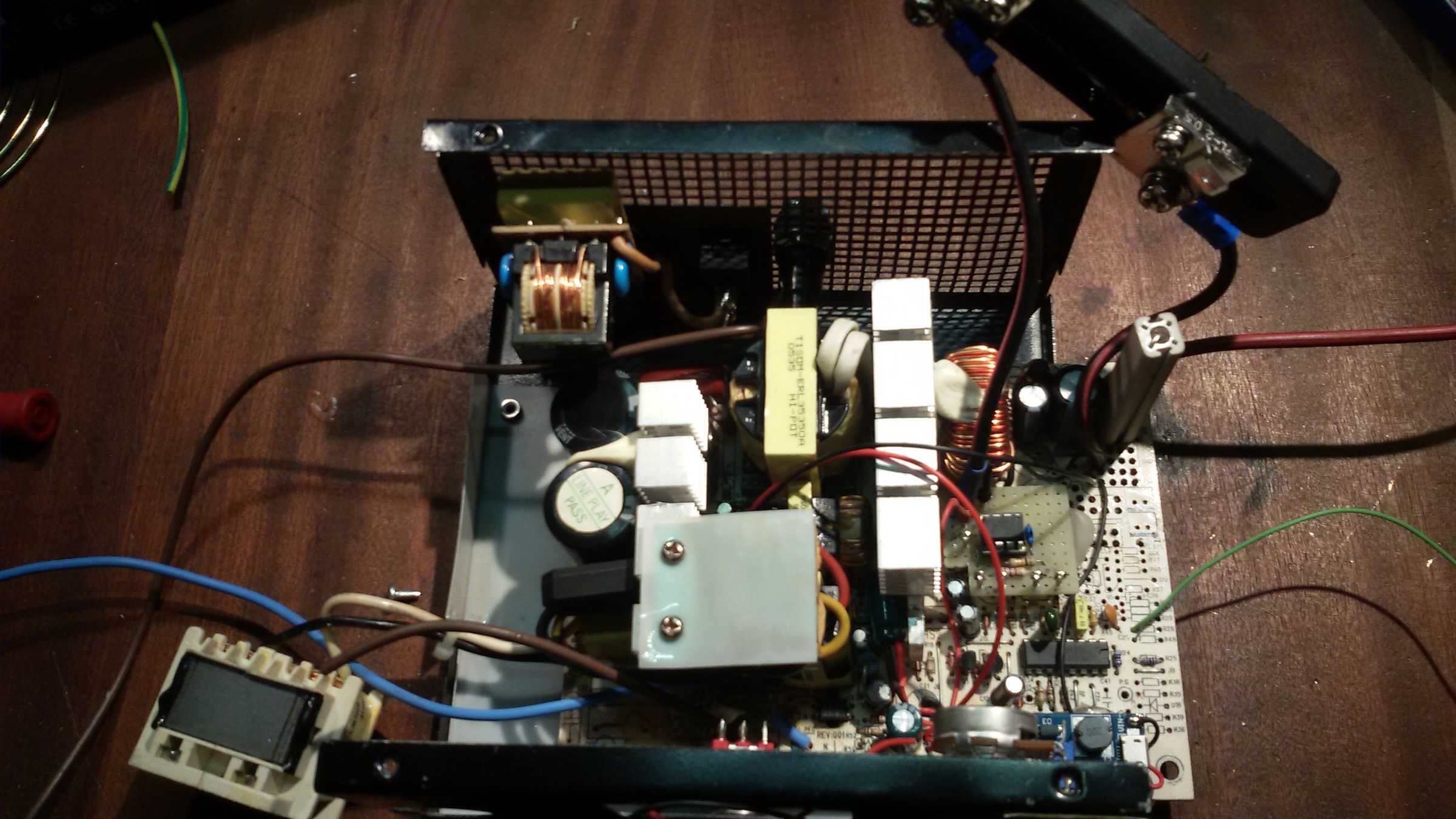 Adjustable High Current Lab SMPS Out of a Standard ATX PS : 17 Steps ...