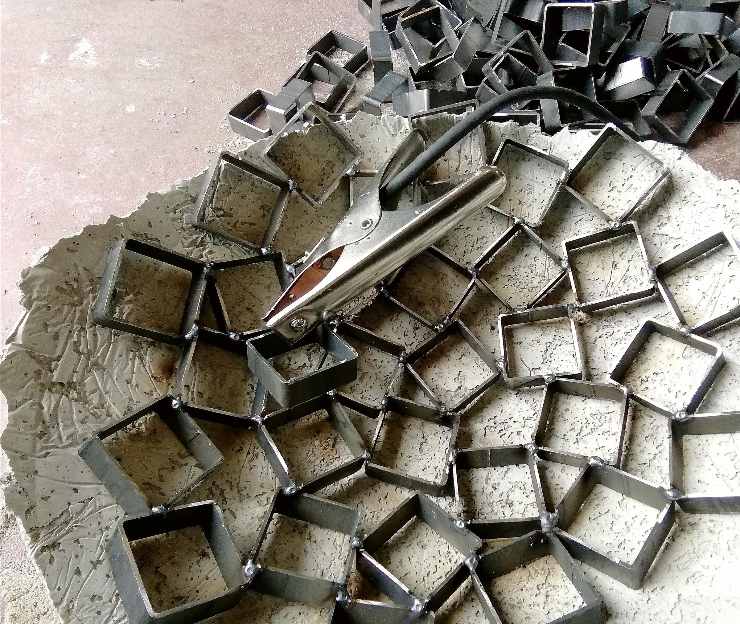 Steel Sphere Which Is Easy to Make With the Help of Some Cement : 11 ...