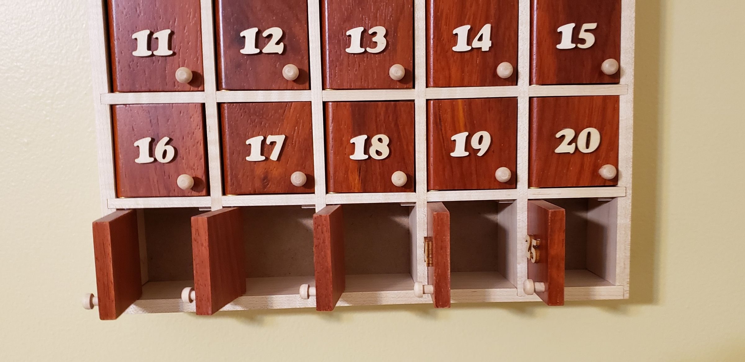Wood House Advent Calendar : 20 Steps (with Pictures) - Instructables