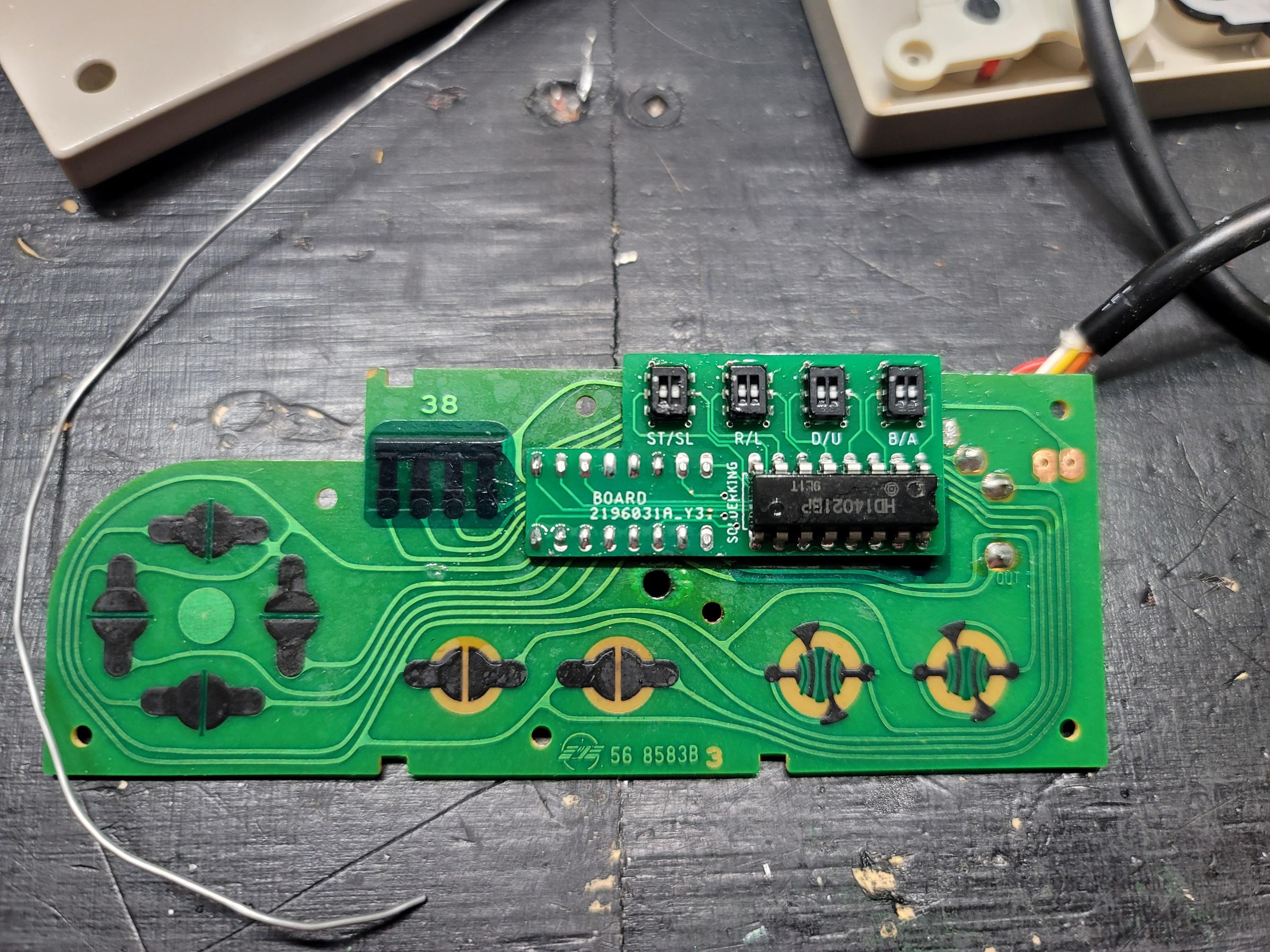 Making a Left Handed NES Controller : 6 Steps (with Pictures) - Instructables