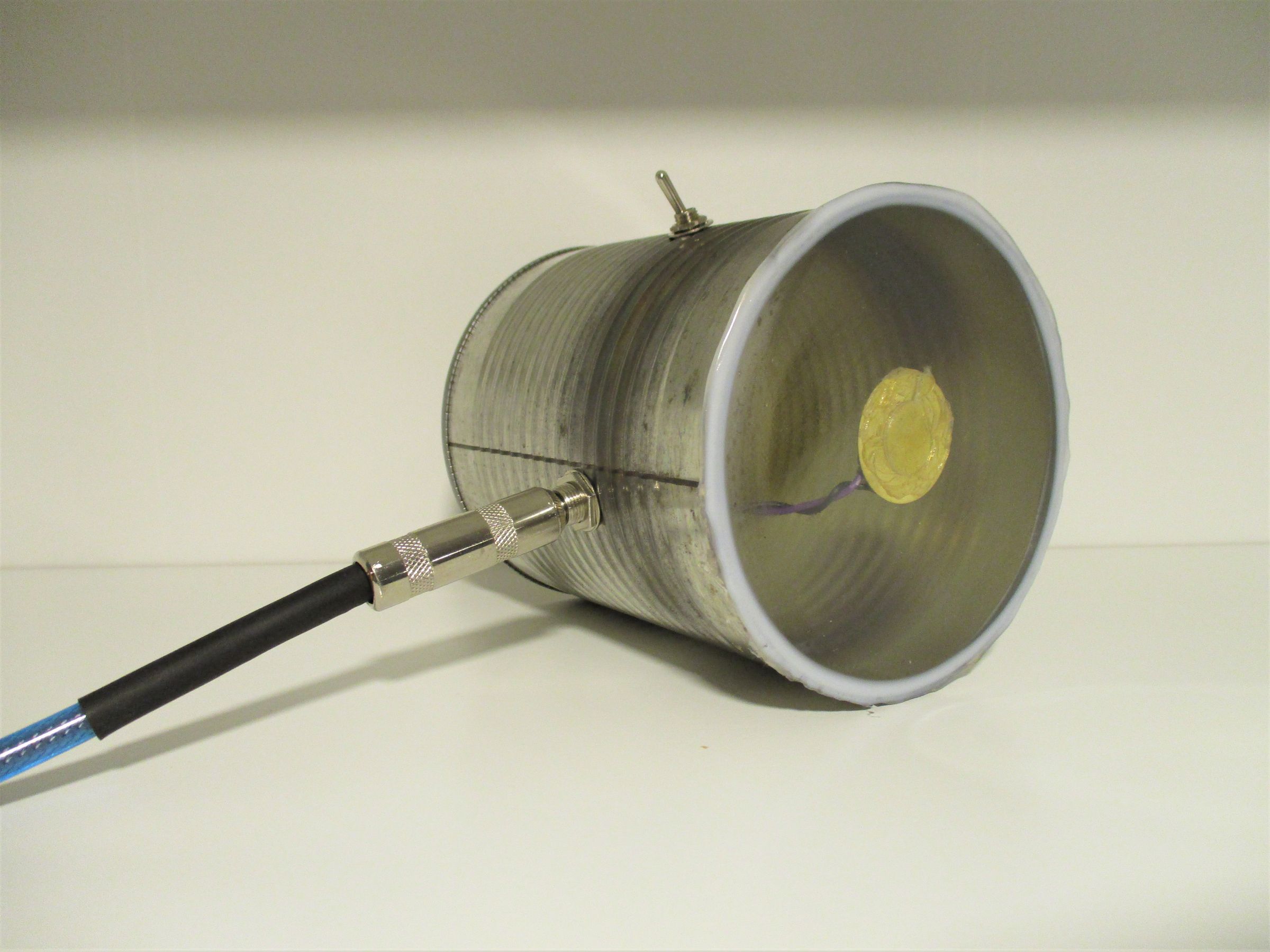 Working Microphone From Trash : 10 Steps (with Pictures) - Instructables