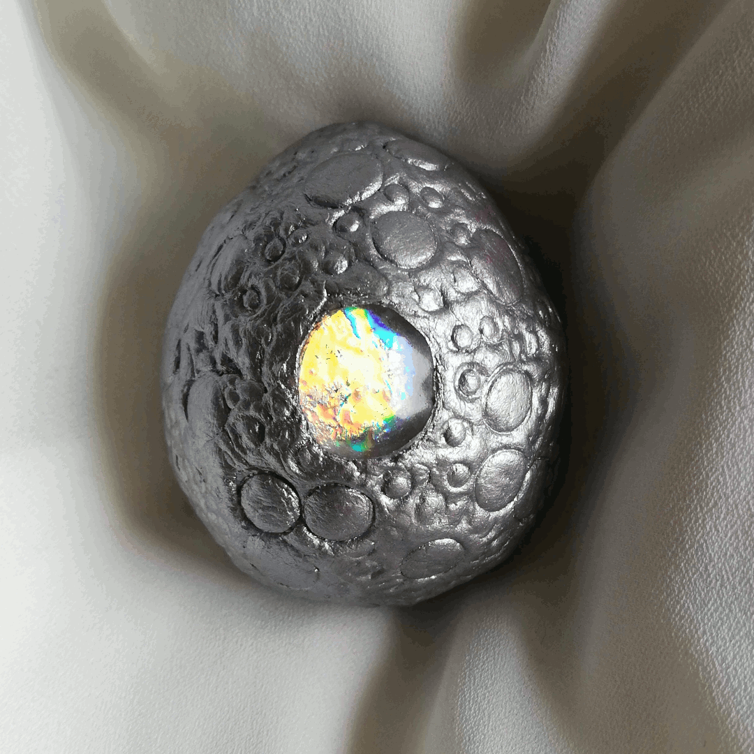 Holographic Gemstones From CDs : 9 Steps (with Pictures) - Instructables