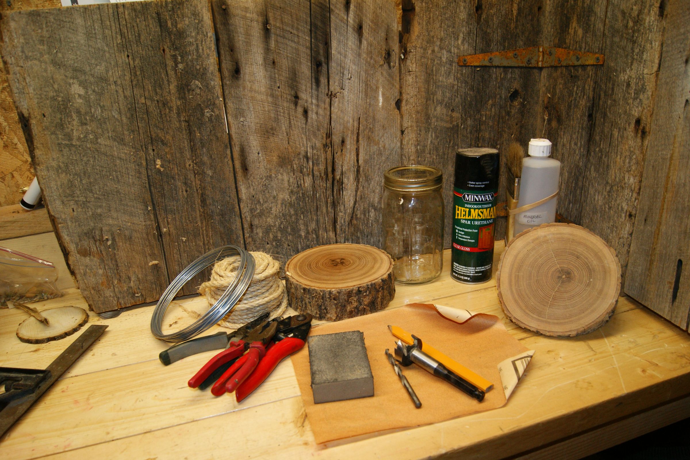 Mason Jar Log Bird Feeder : 9 Steps (with Pictures) - Instructables