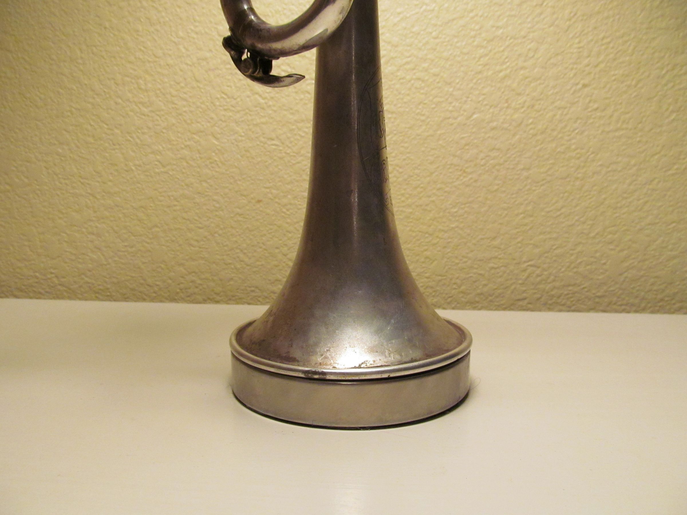 How to Make a Trumpet Lamp : 4 Steps (with Pictures) - Instructables