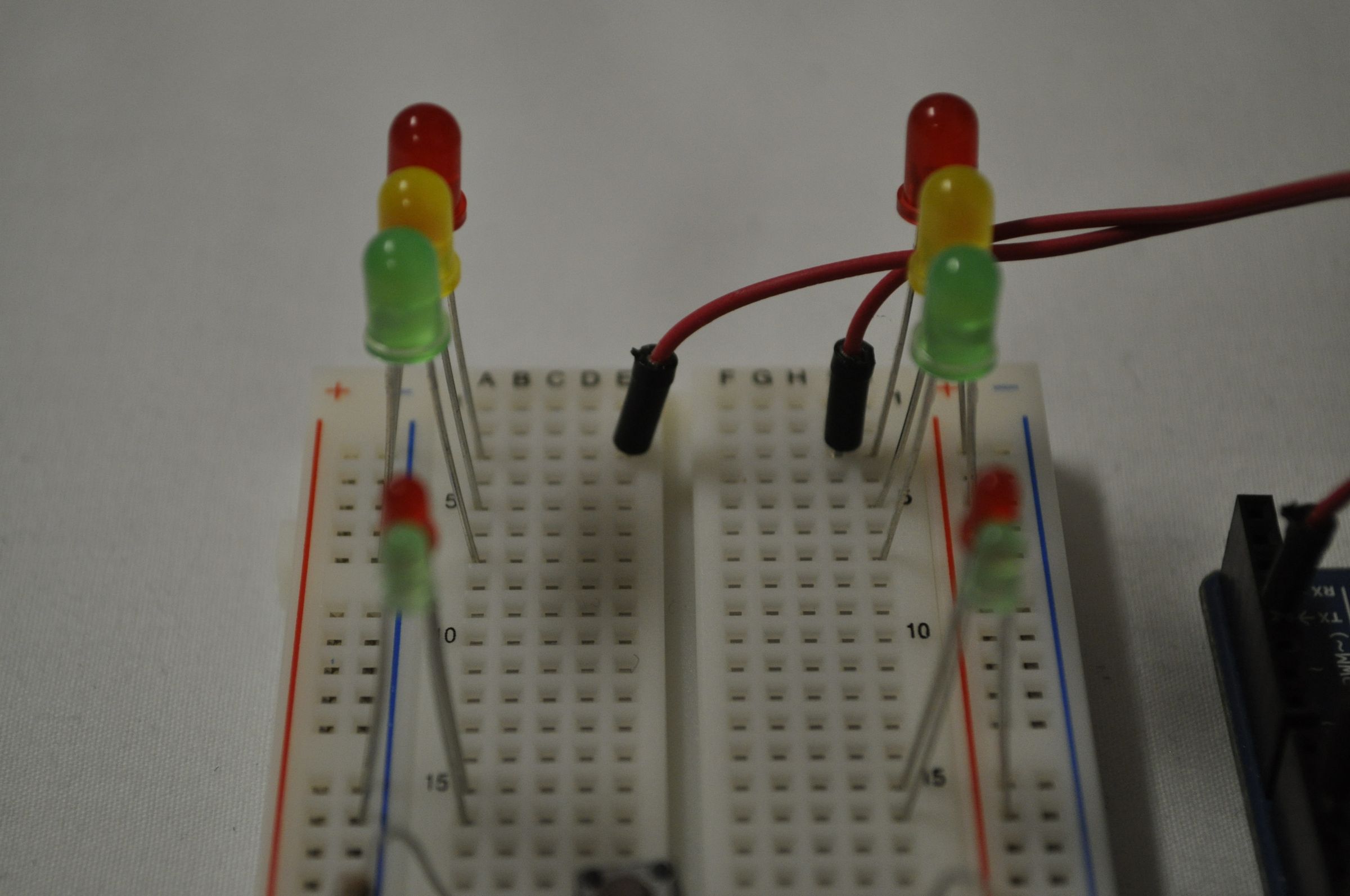 Traffic Lights [Beginner Arduino Project] : 7 Steps - Instructables