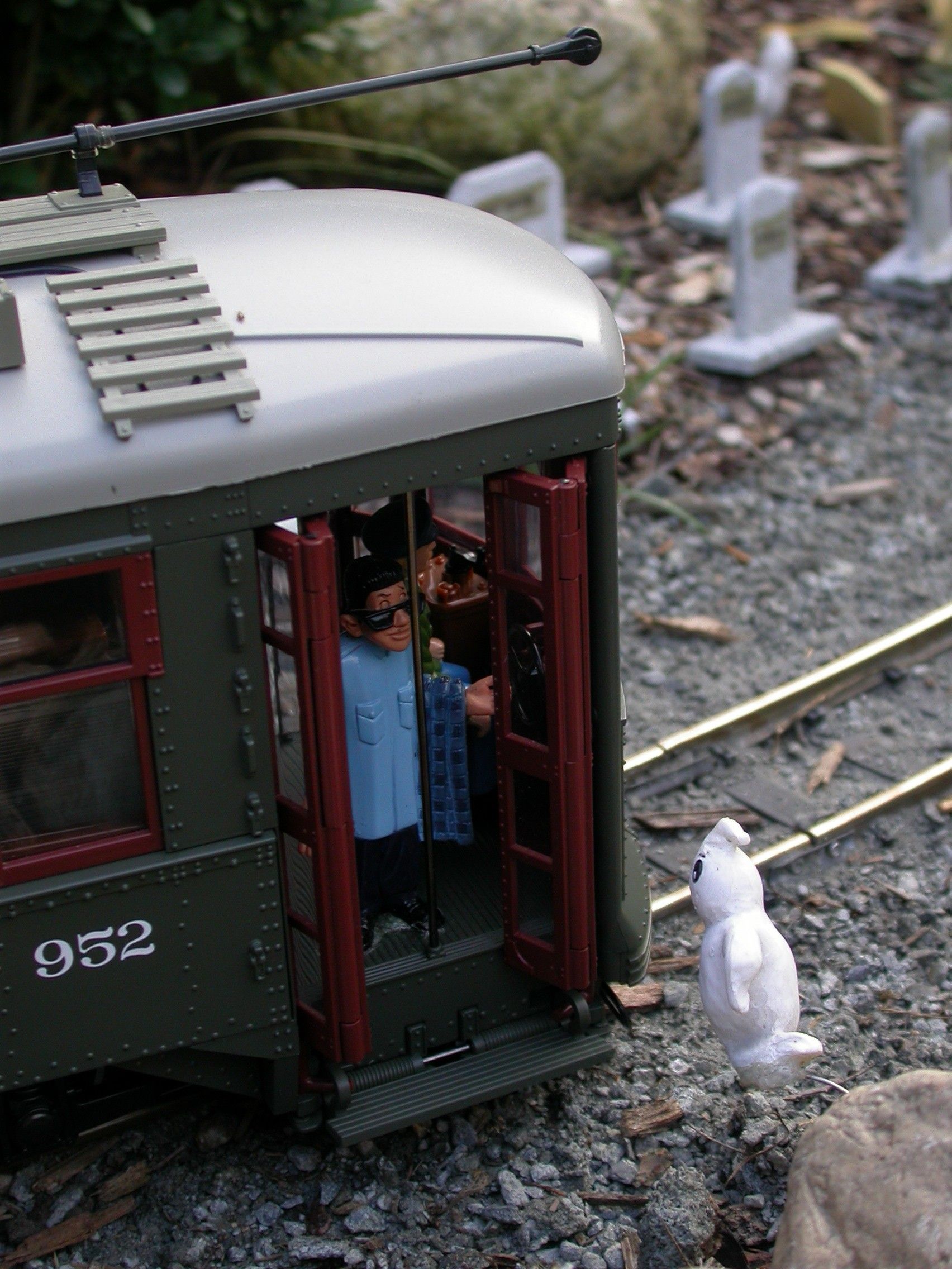 My Backyard Garden Railway (with Pictures) - Instructables