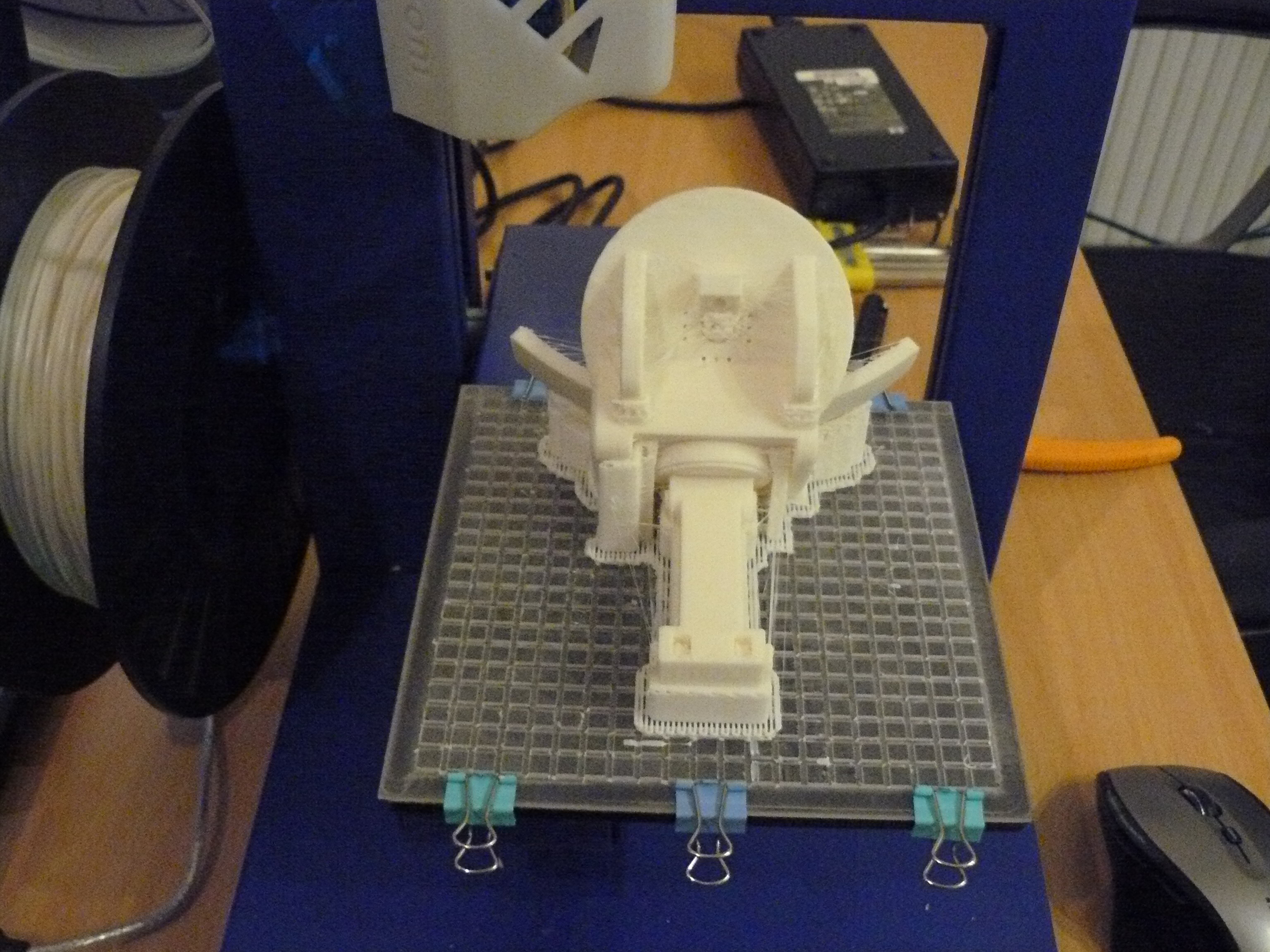 A Fully 3D Printable GlaDOS Robotic Ceiling Arm Lamp : 11 Steps (with ...