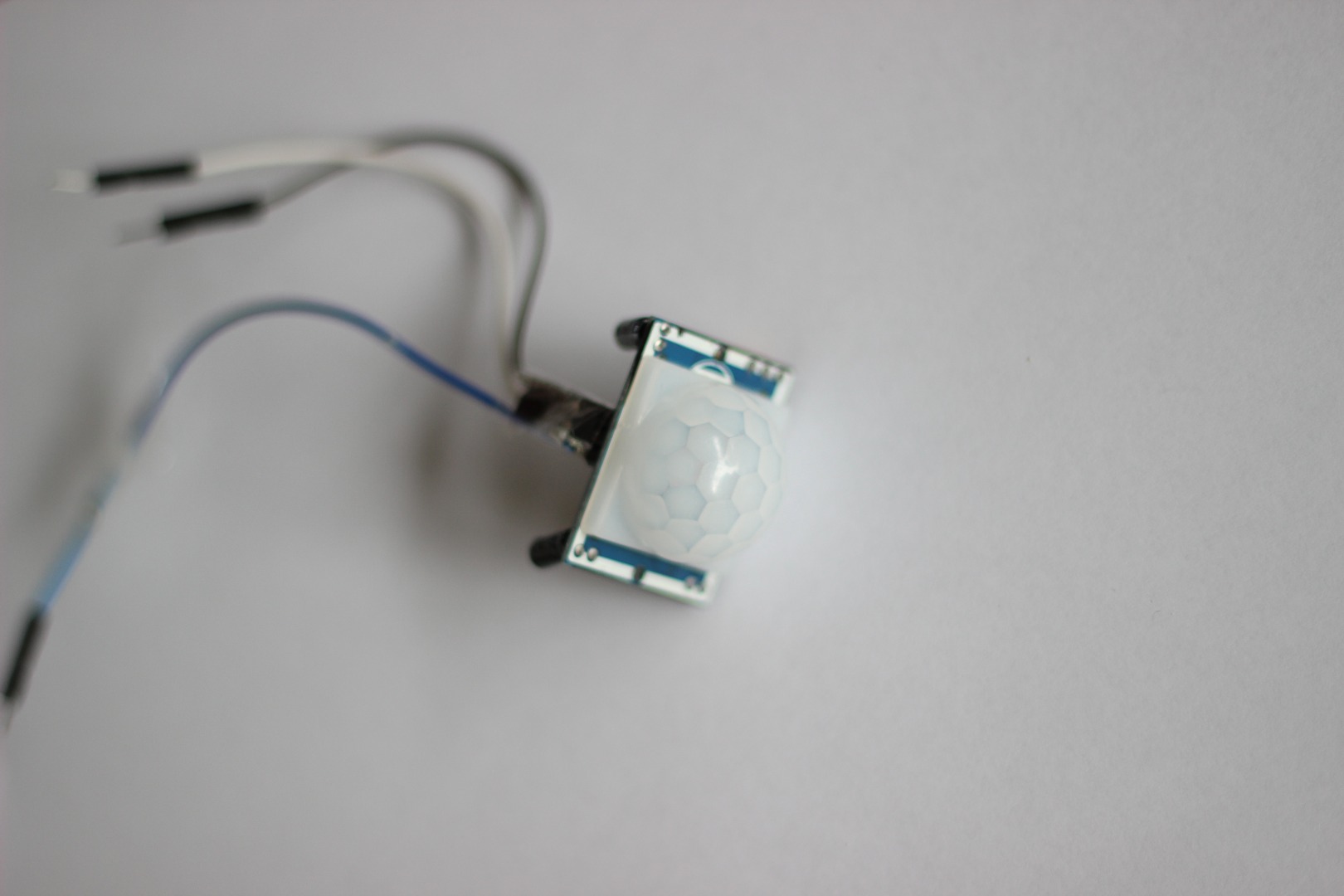 ARDUINO MOTION SENSOR - Instructables