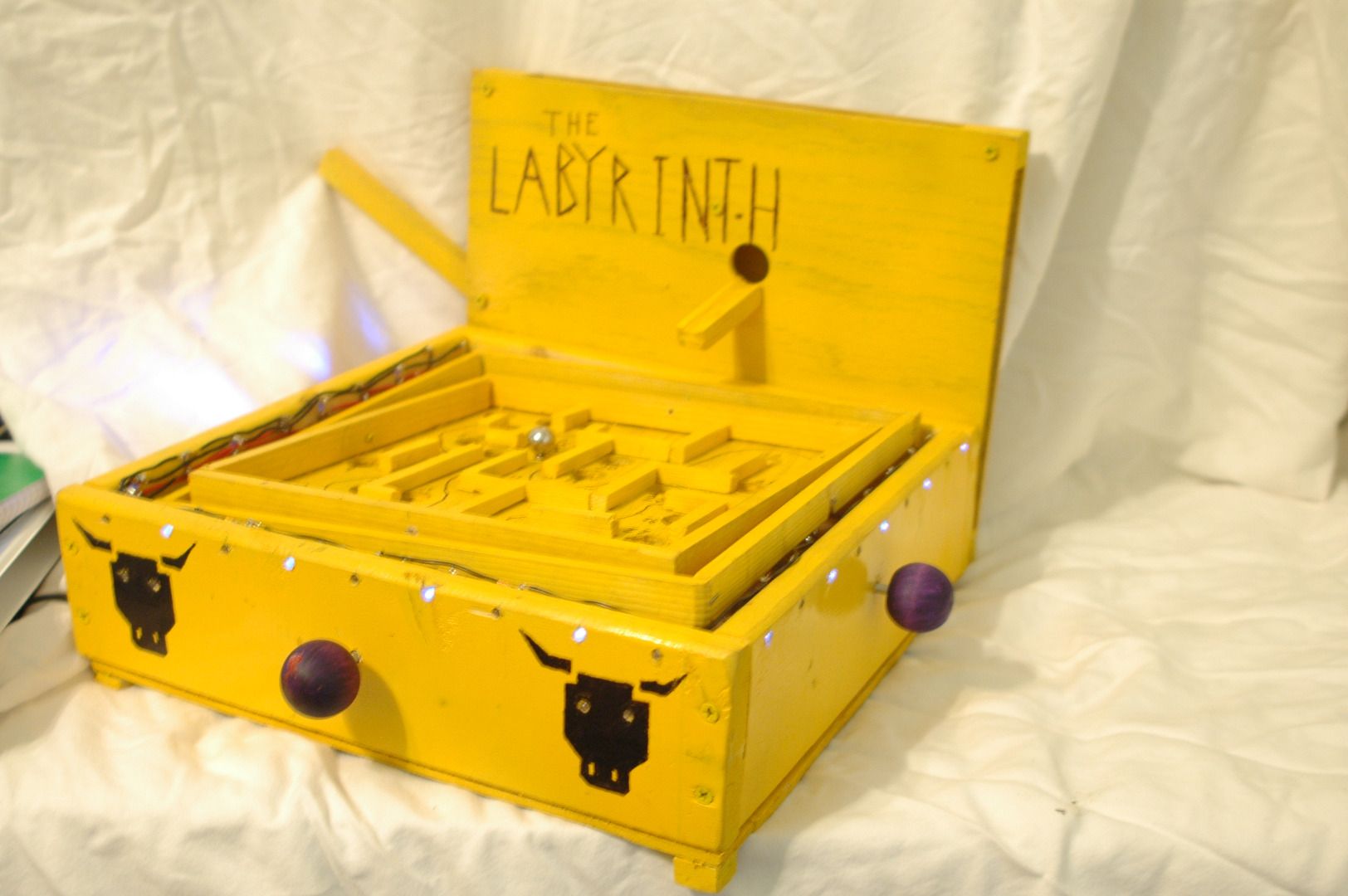 Electric Labyrinth: a DIY Arcade Game : 31 Steps (with Pictures ...