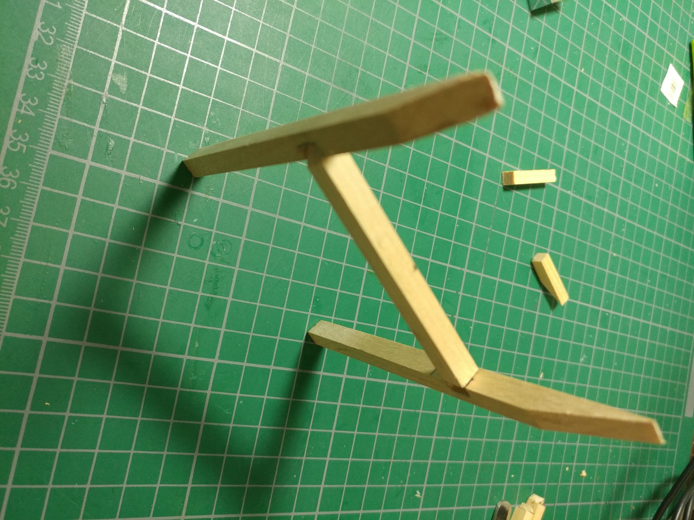 1/6 Scale Model Wooden Chair : 9 Steps (with Pictures) - Instructables