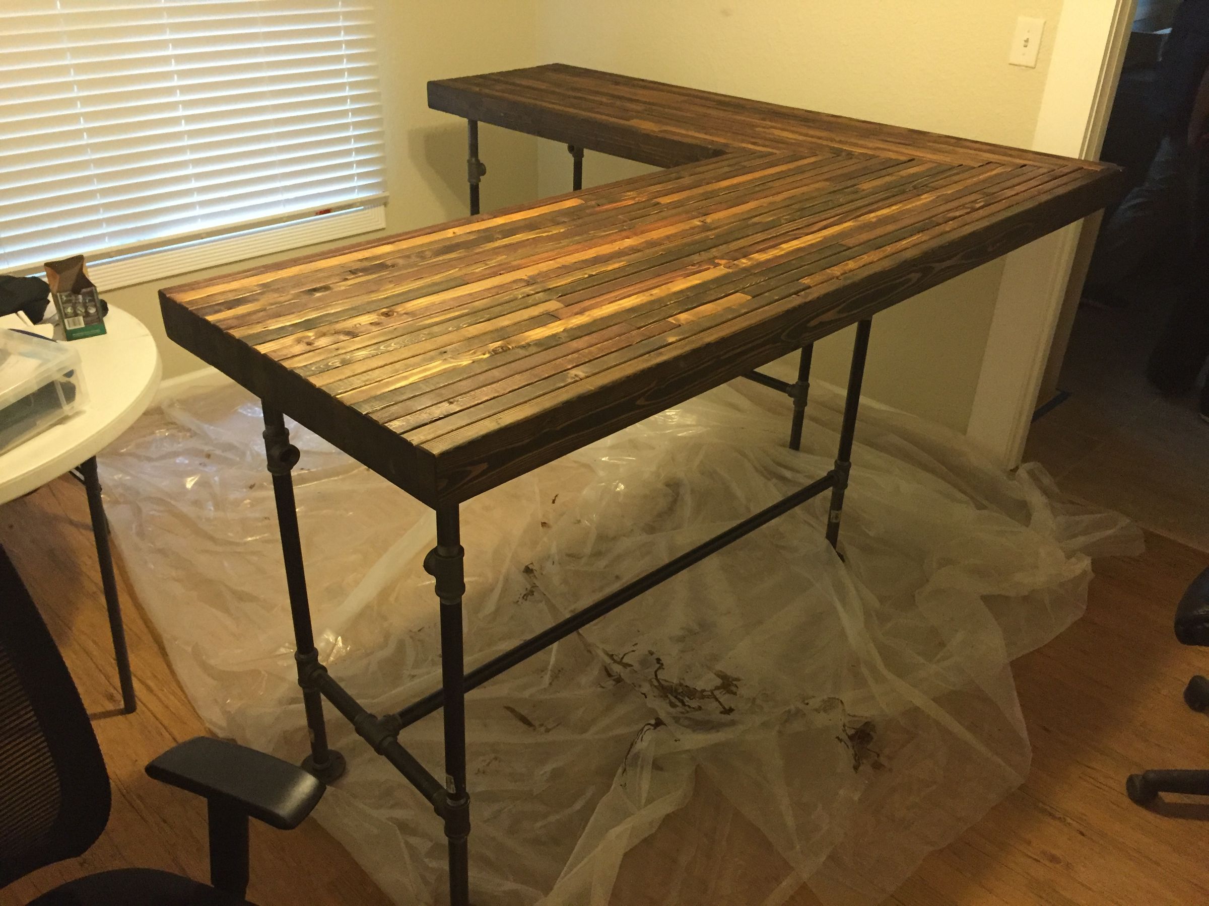 DIY Custom Standing Desk : 14 Steps (with Pictures) - Instructables