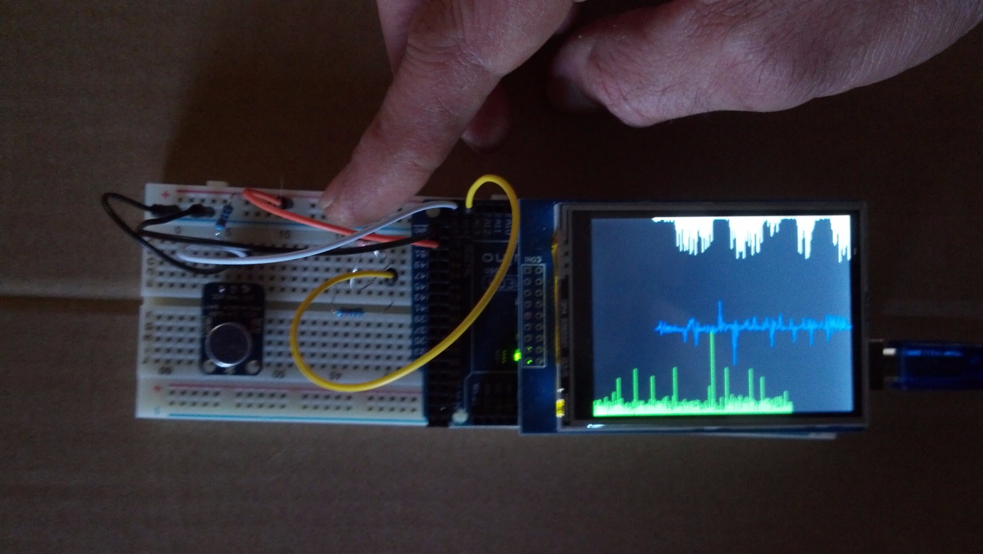 Arduino Analog Signal Graphing on a TFT Touch Screen : 3 Steps (with ...