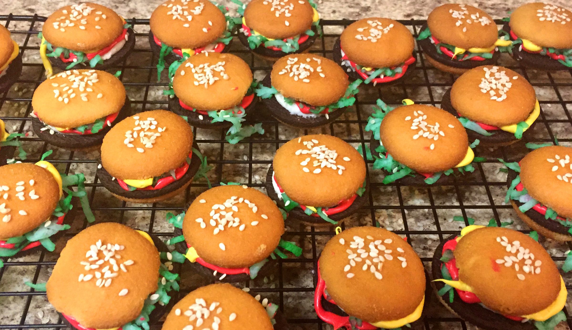 Mini Hamburger Cookies : 18 Steps (with Pictures) - Instructables