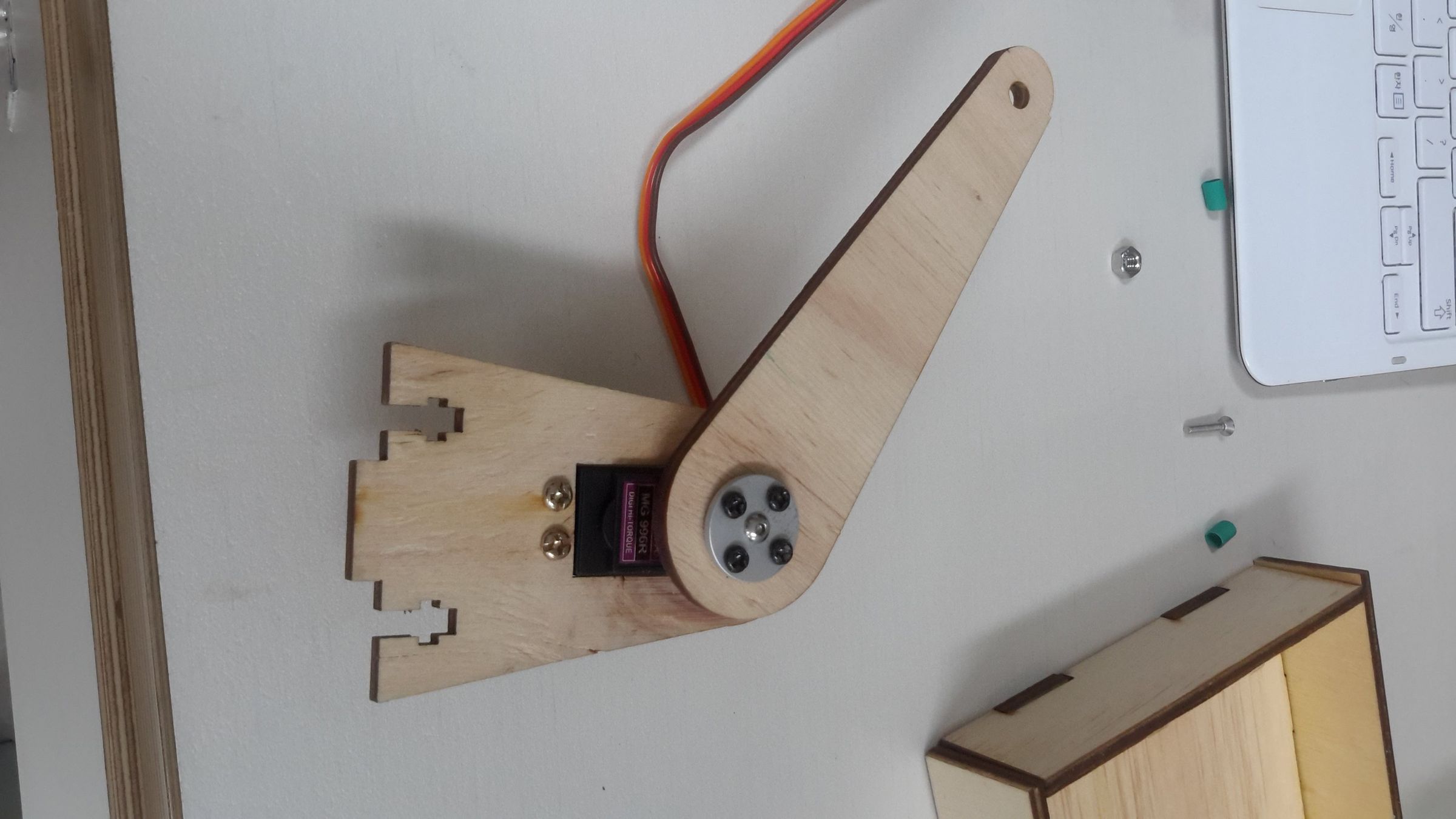 Robot Arm for Laser Cut : 9 Steps - Instructables