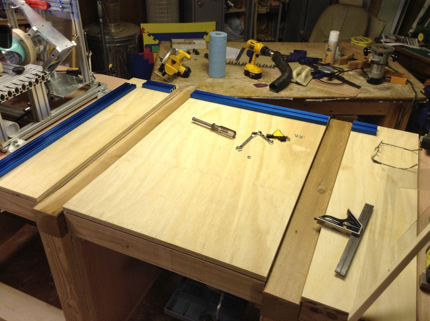 Multi-Tool Flip-Top Table : 12 Steps (with Pictures) - Instructables