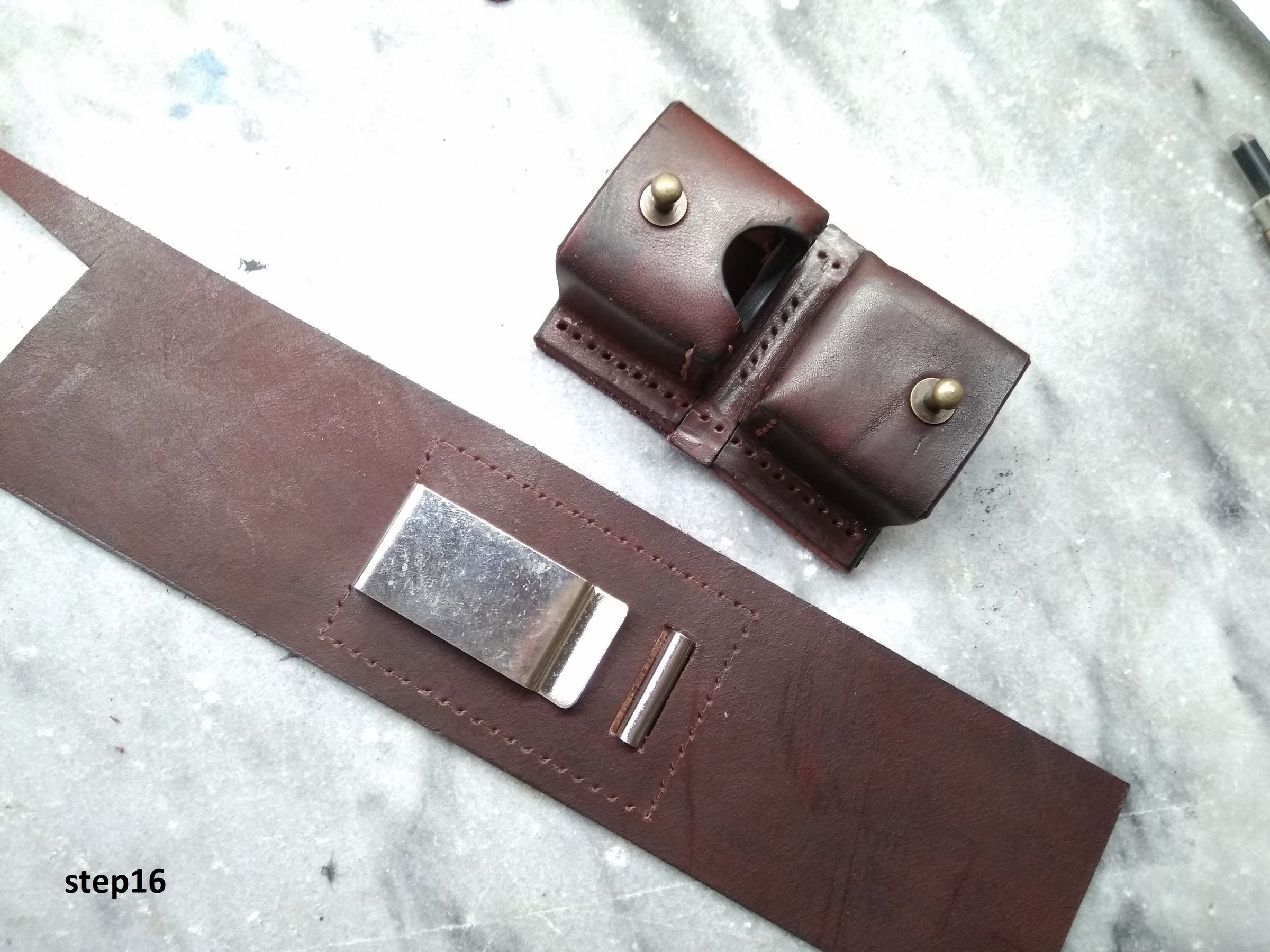 Moon Clip Leather Pouch : 16 Steps - Instructables