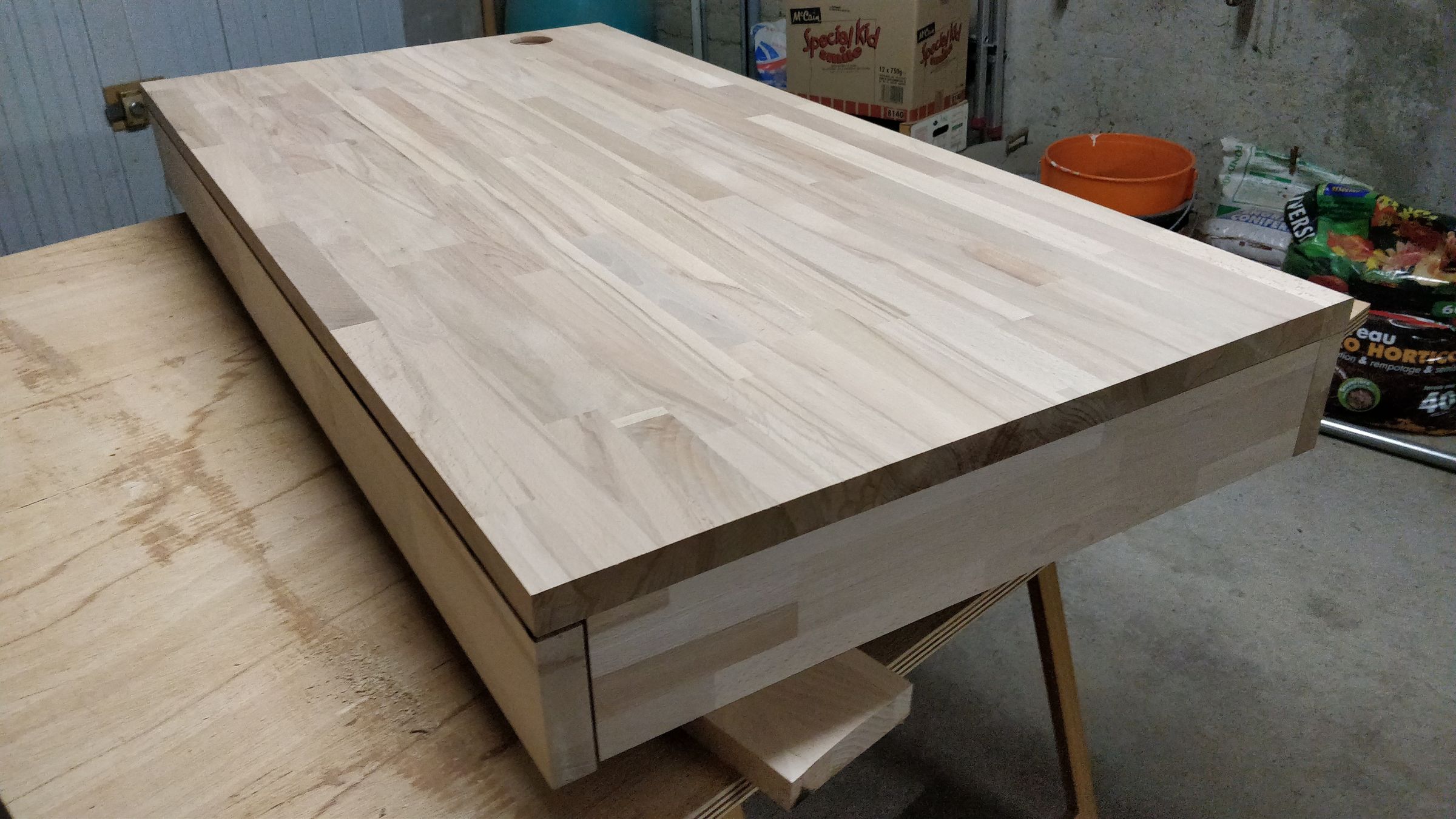 Desk With Built-in Computer and Laptop Height Stand : 10 Steps (with ...