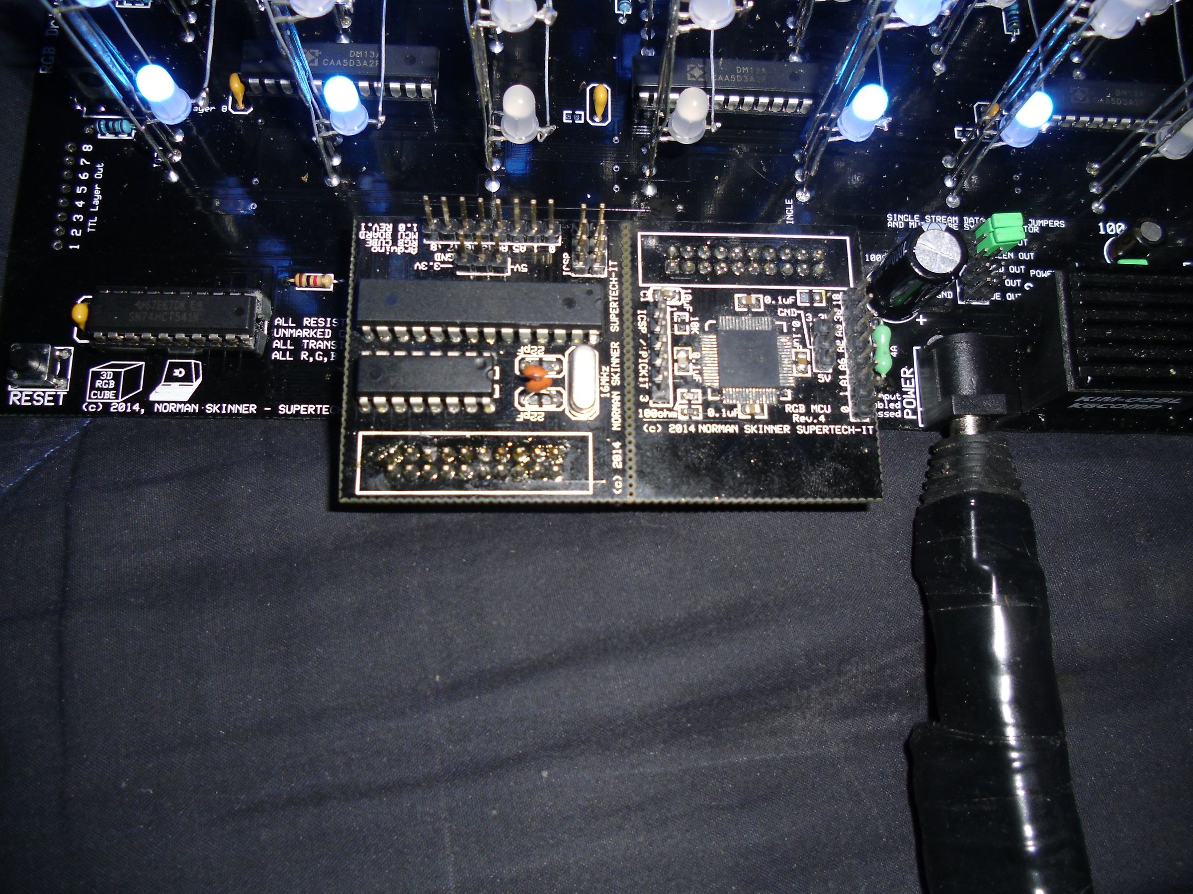 8X8X8 3D RGB LED Cube : 18 Steps (with Pictures) - Instructables