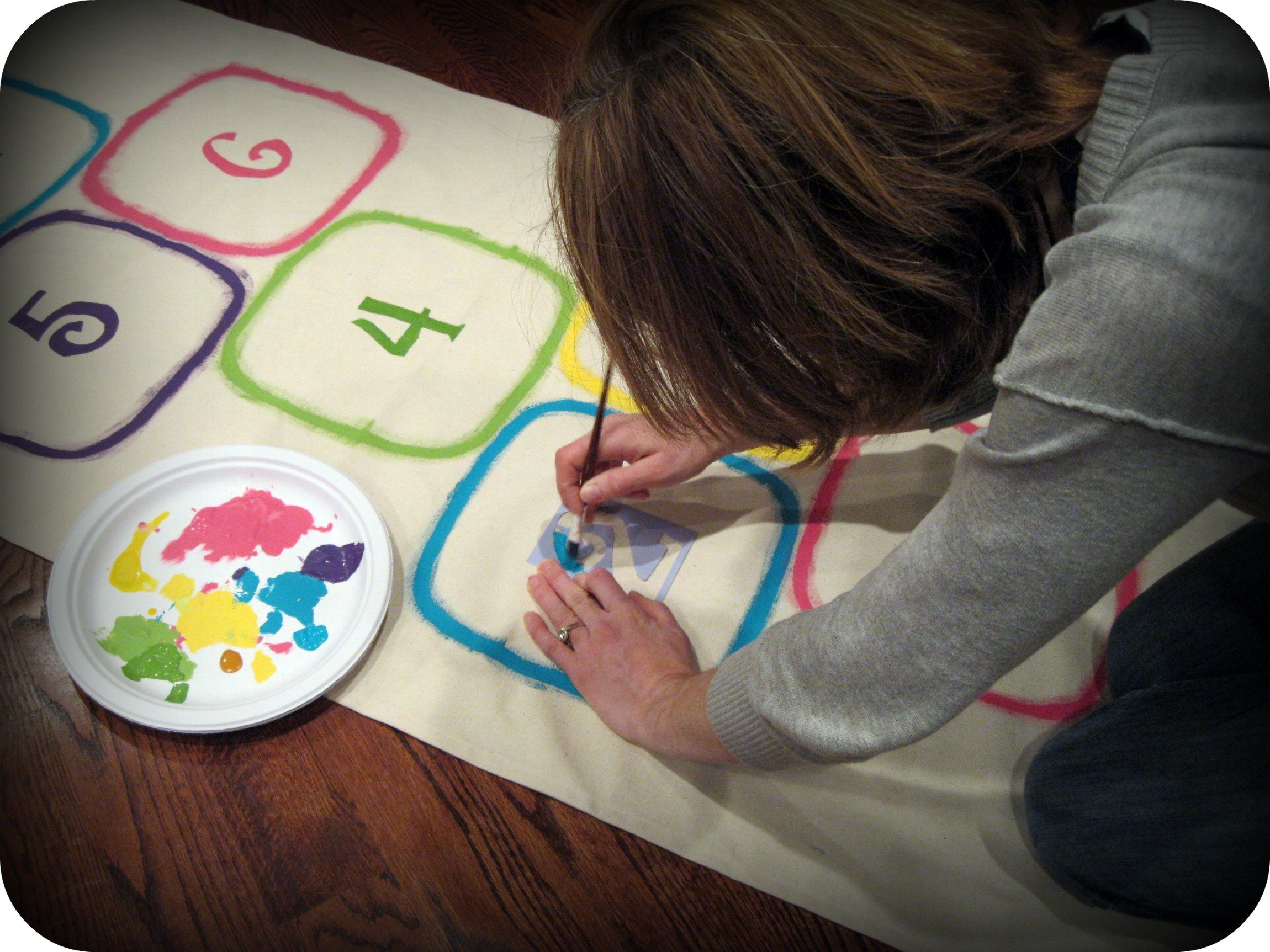 Indoor/Outdoor Hopscotch Mat : 7 Steps - Instructables
