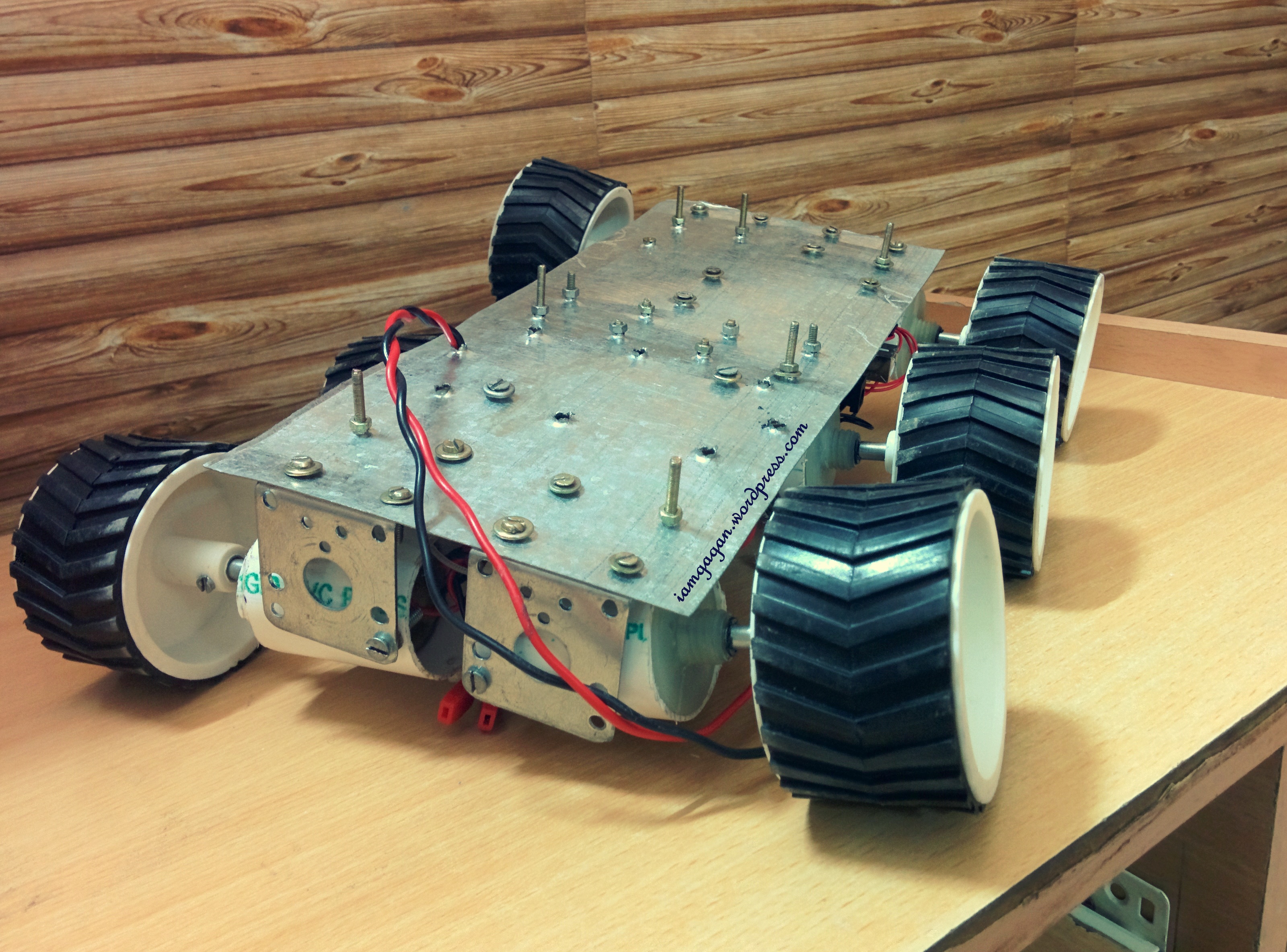 Six Wheeled All Terrain Vehicle (6WD) : 3 Steps (with Pictures ...