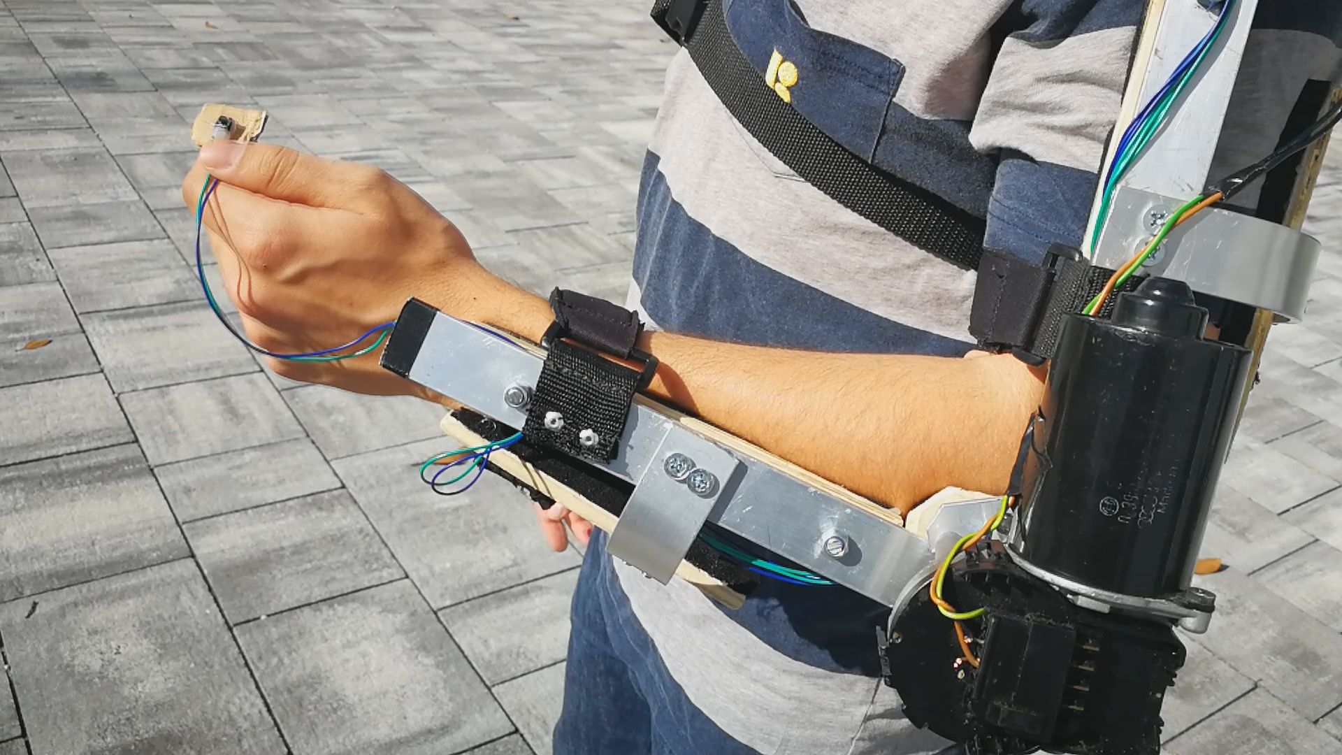 $100 Exoskeleton Arm (ExoArm) (with Pictures) - Instructables