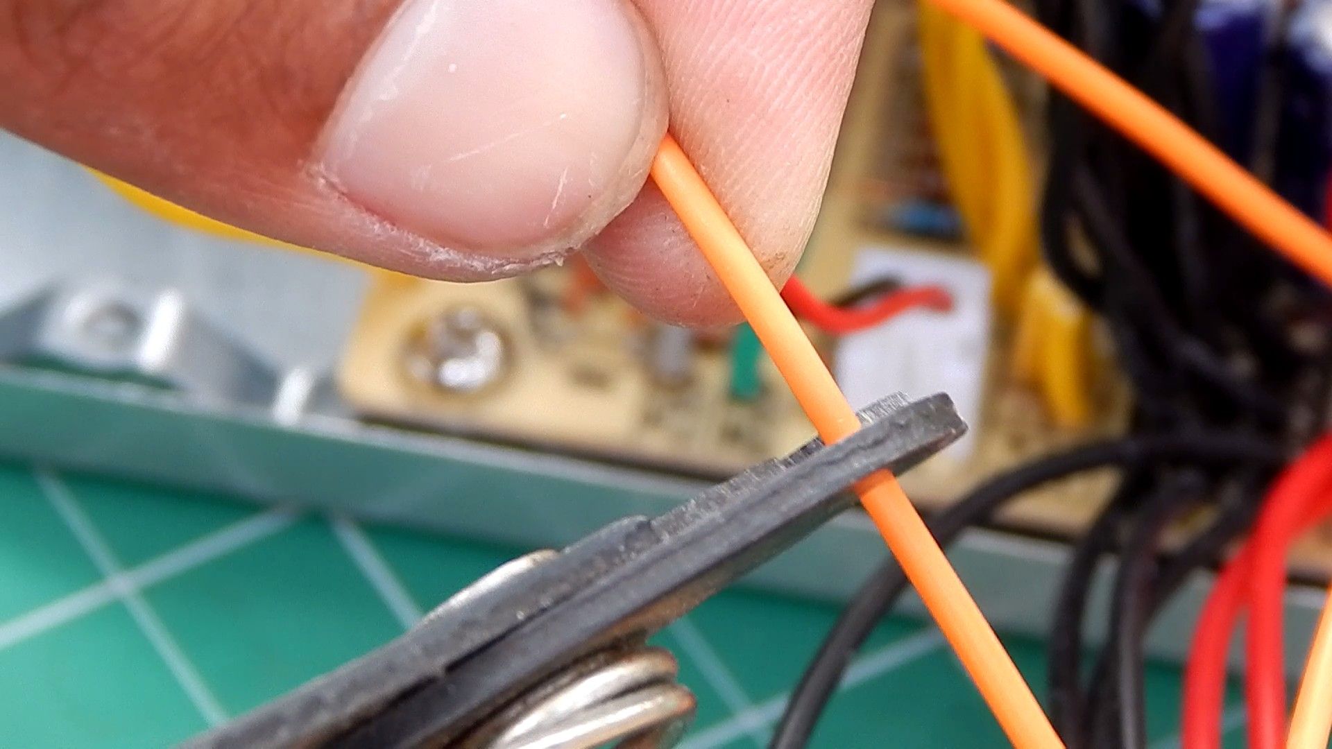 DIY Bench Power Supply With Old Computer SMPS : 13 Steps (with Pictures ...