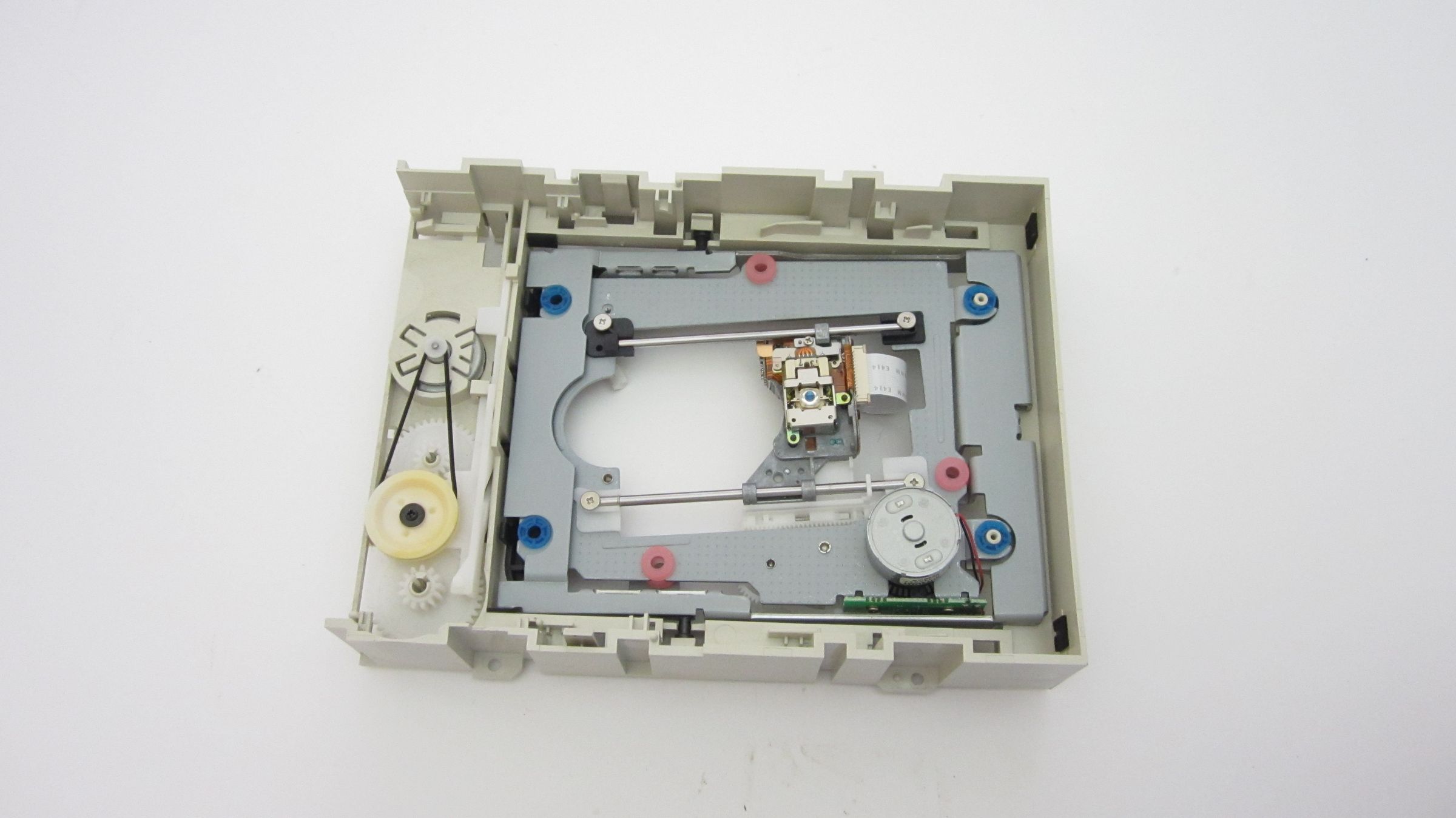 Make Jewelry From Computer Parts : 8 Steps (with Pictures) - Instructables