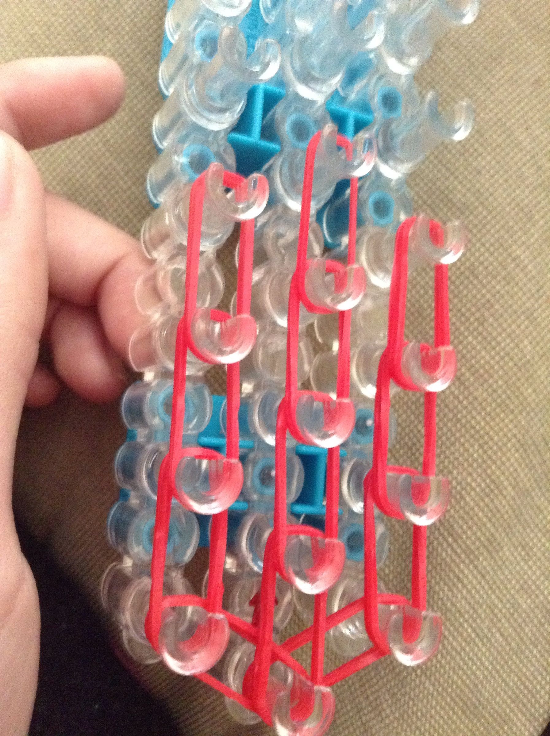 Rainbow Loom Goldfish Charm : 19 Steps (with Pictures) - Instructables