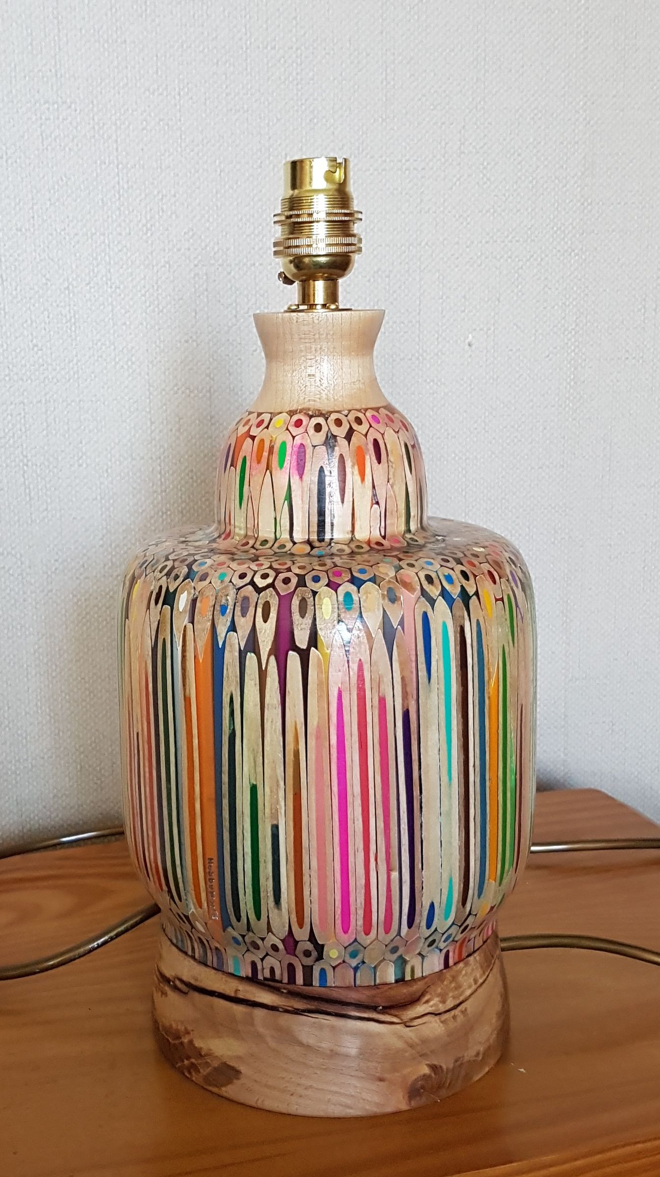 Colour Pencil Lamp : 6 Steps (with Pictures) - Instructables