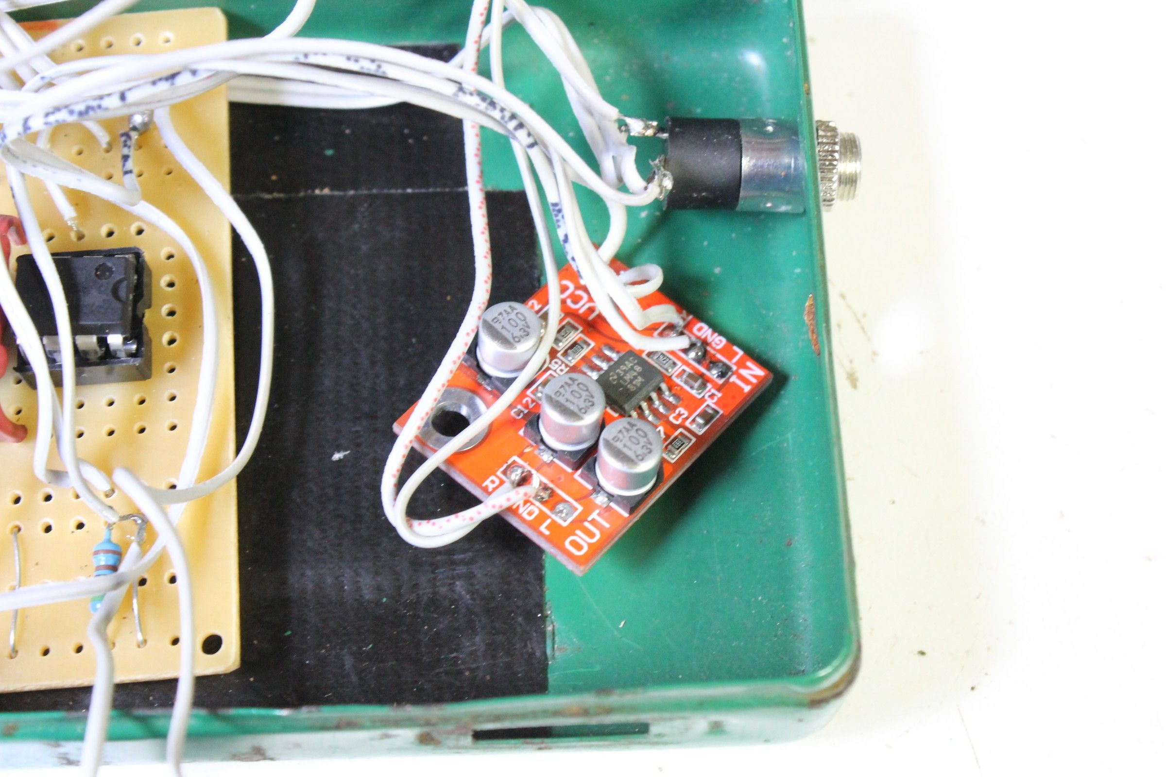 Fizzle Loop Synth V3 (555 Timer) : 11 Steps (with Pictures) - Instructables