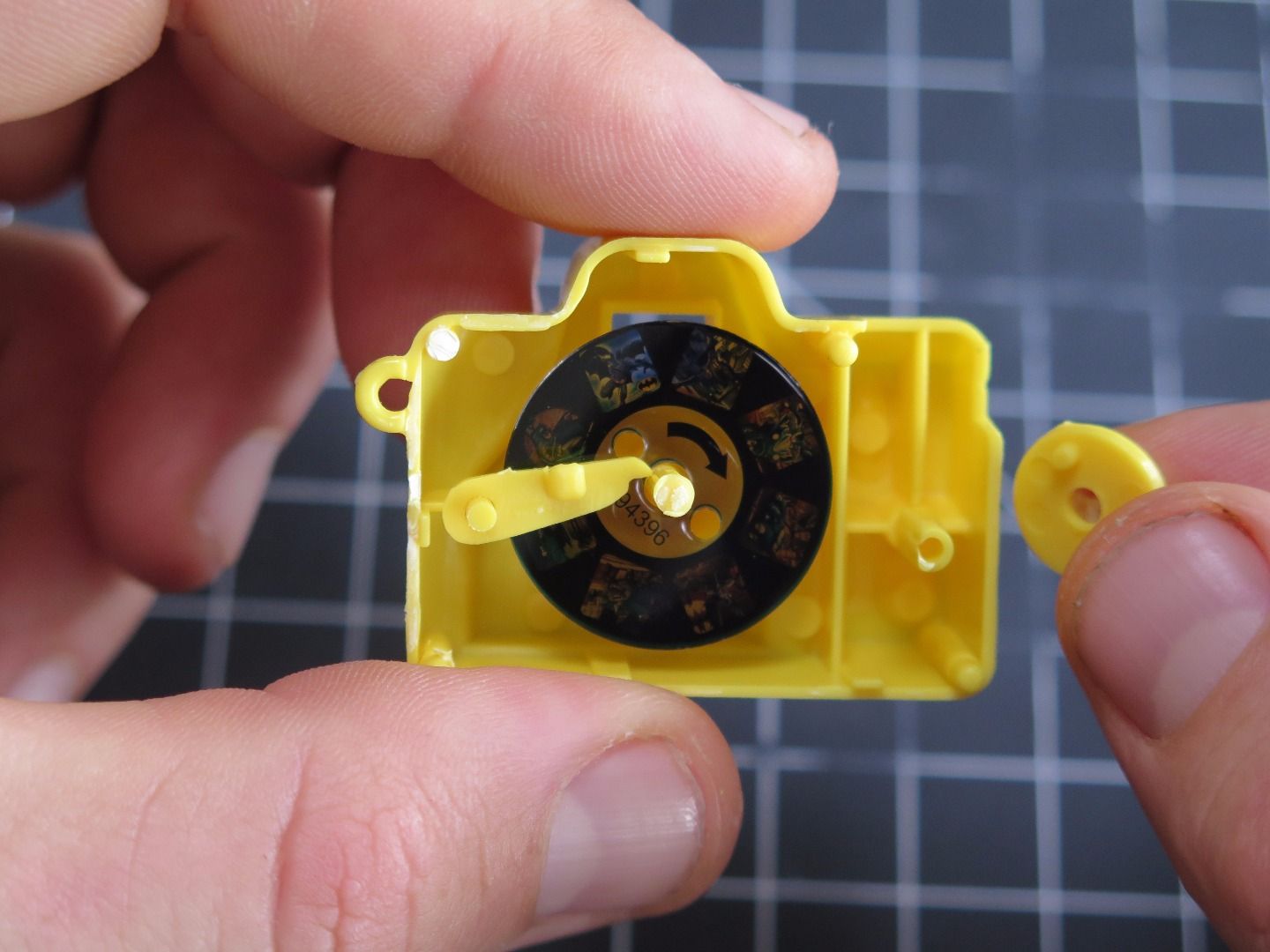 Tiny Slide Shows! (by Hacking Toy Cameras) : 5 Steps (with Pictures ...