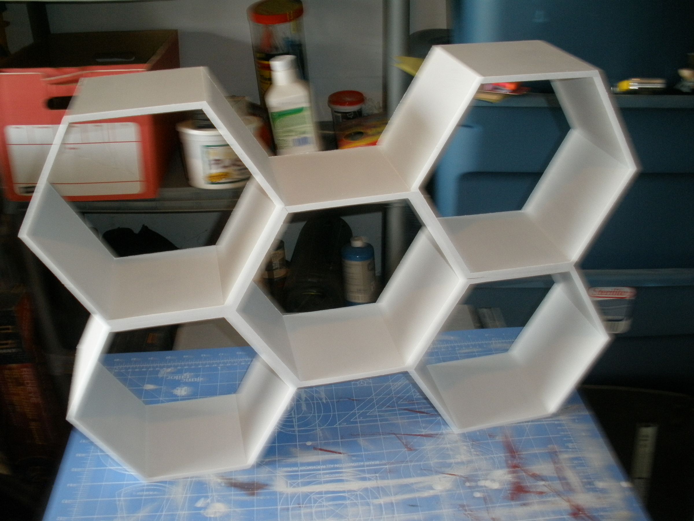 The Beehive Bookcase : 9 Steps (with Pictures) - Instructables