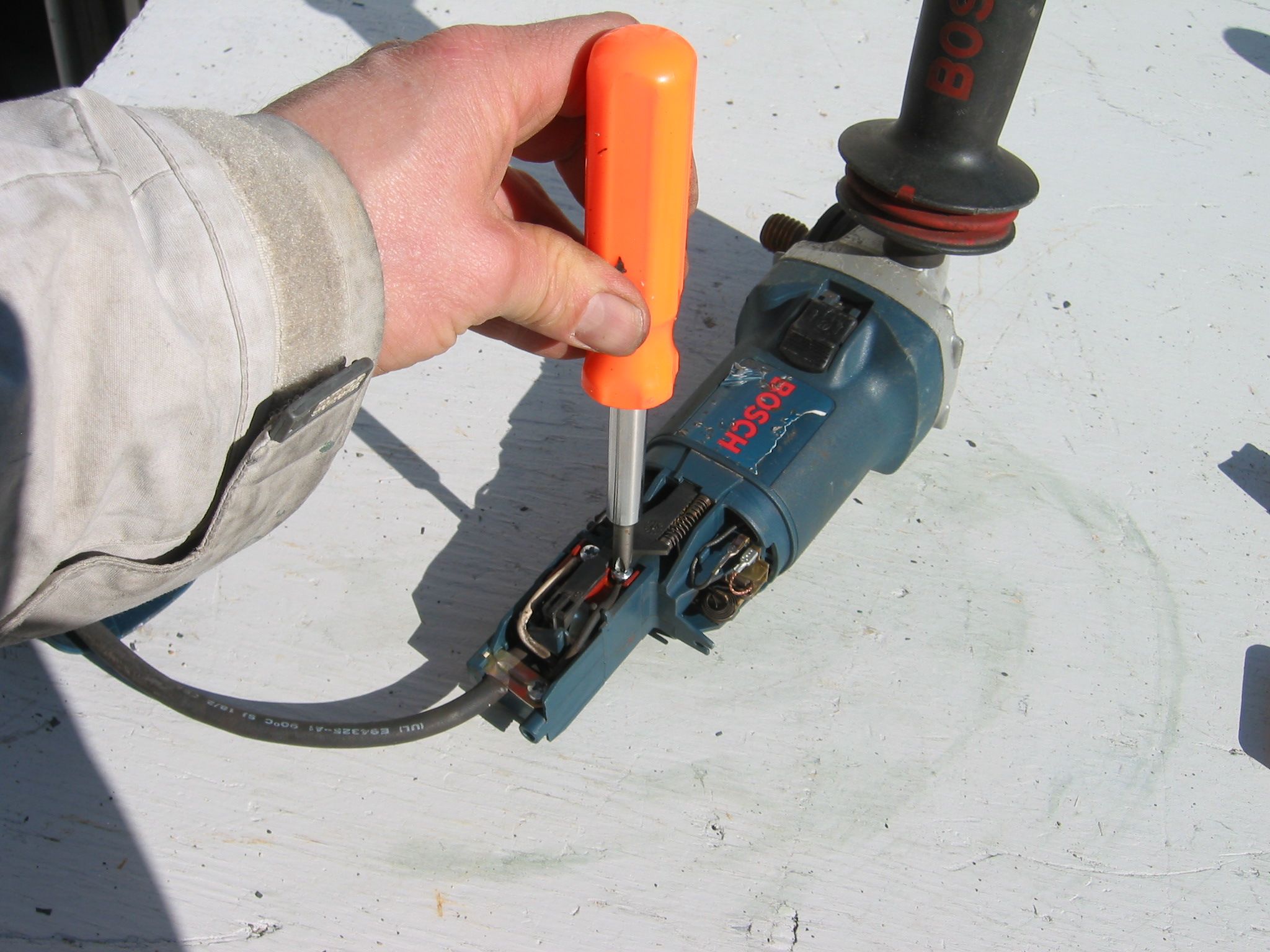 Power Tool Repair Made Easy : 7 Steps (with Pictures) - Instructables