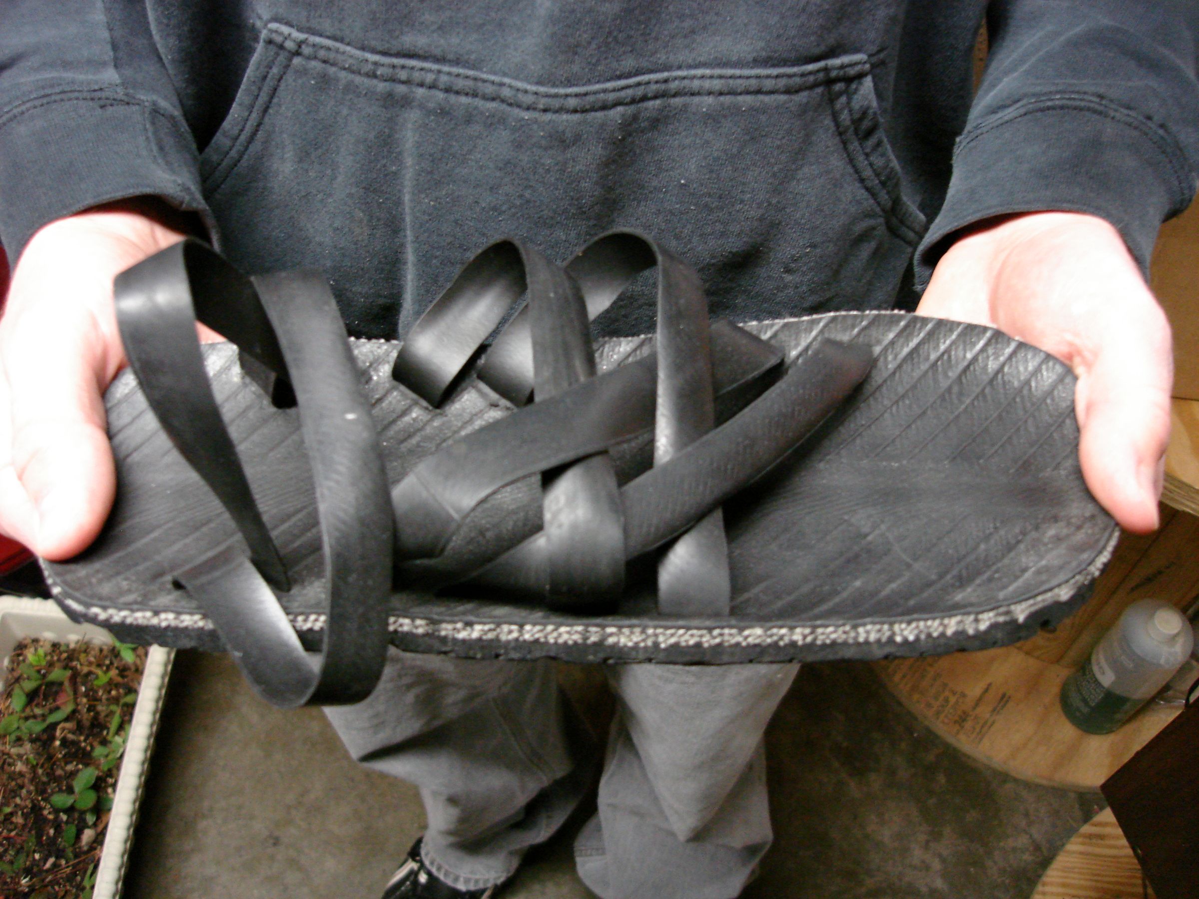 Tire Sandals: a Guide to Comfy Hand-crafted Footwear. : 11 Steps (with ...