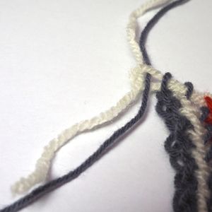 Warp Knitting on a Knitting Loom : 8 Steps (with Pictures) - Instructables