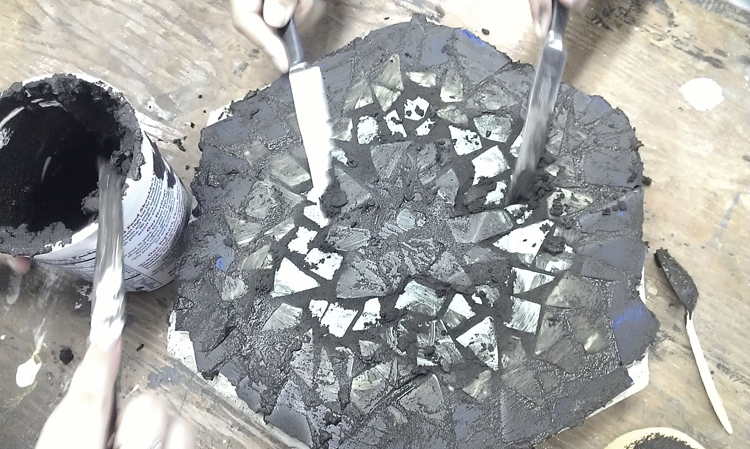 Recycle Ceramics Into Awesome Mosaic Stepping Stones : 15 Steps ...