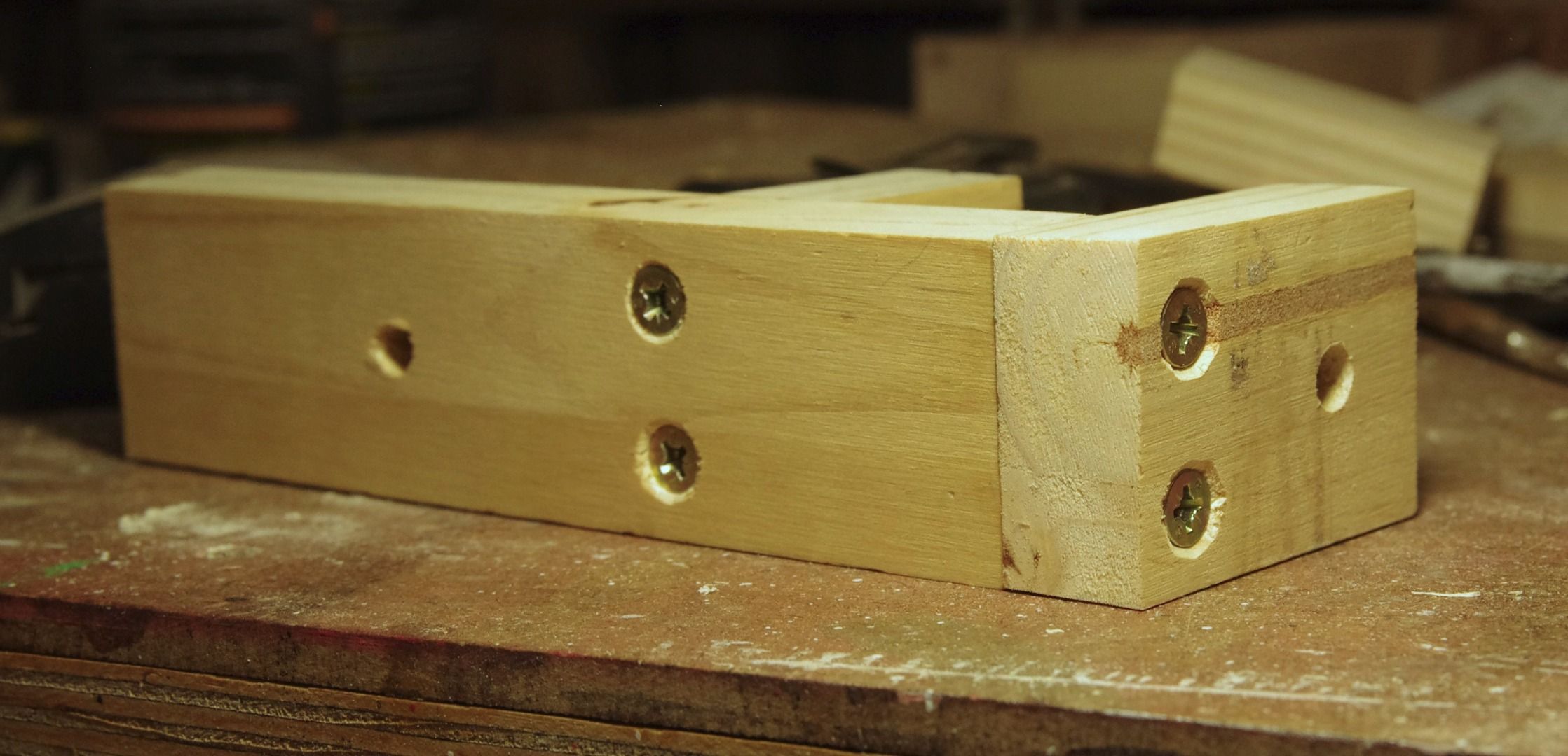 Small, Light Duty Benchtop Vise : 7 Steps (with Pictures) - Instructables