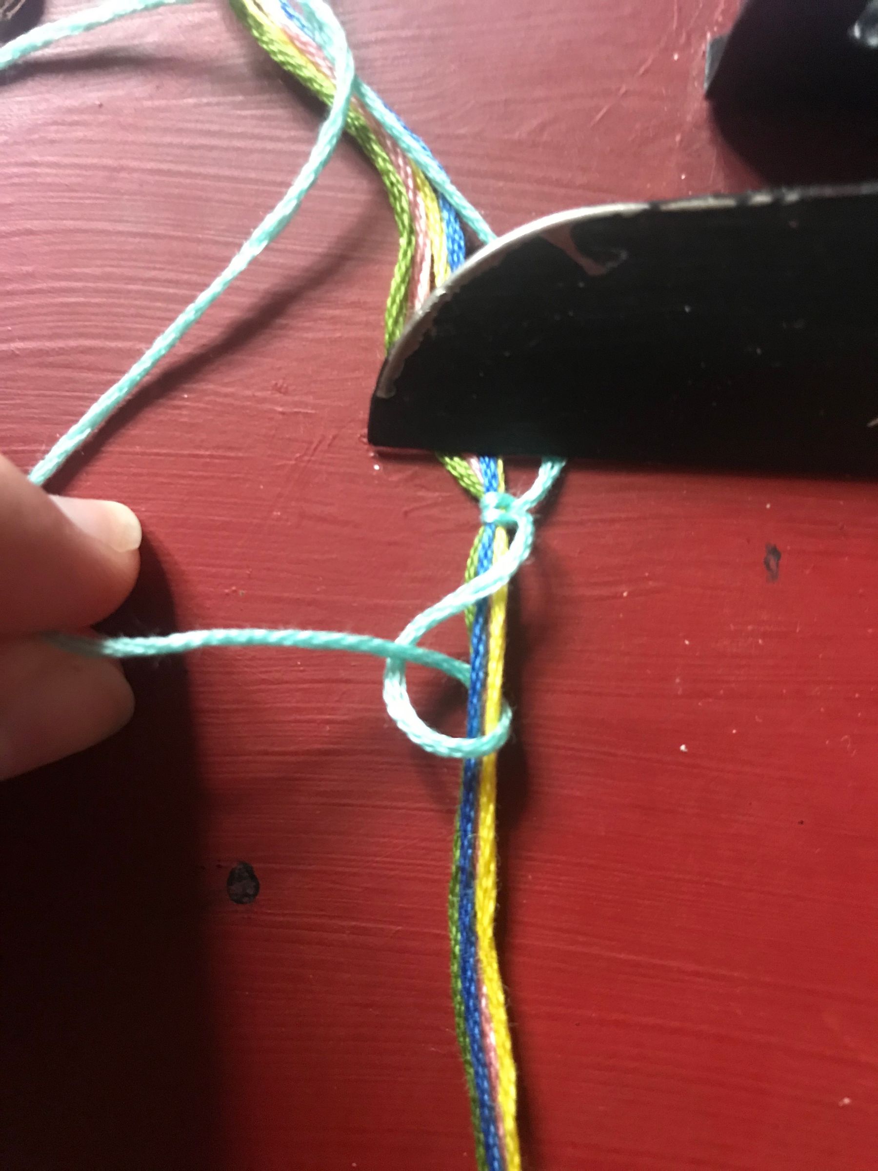 Friendship Bracelet With Teardrop Loop and Triangle Ending : 7 Steps ...