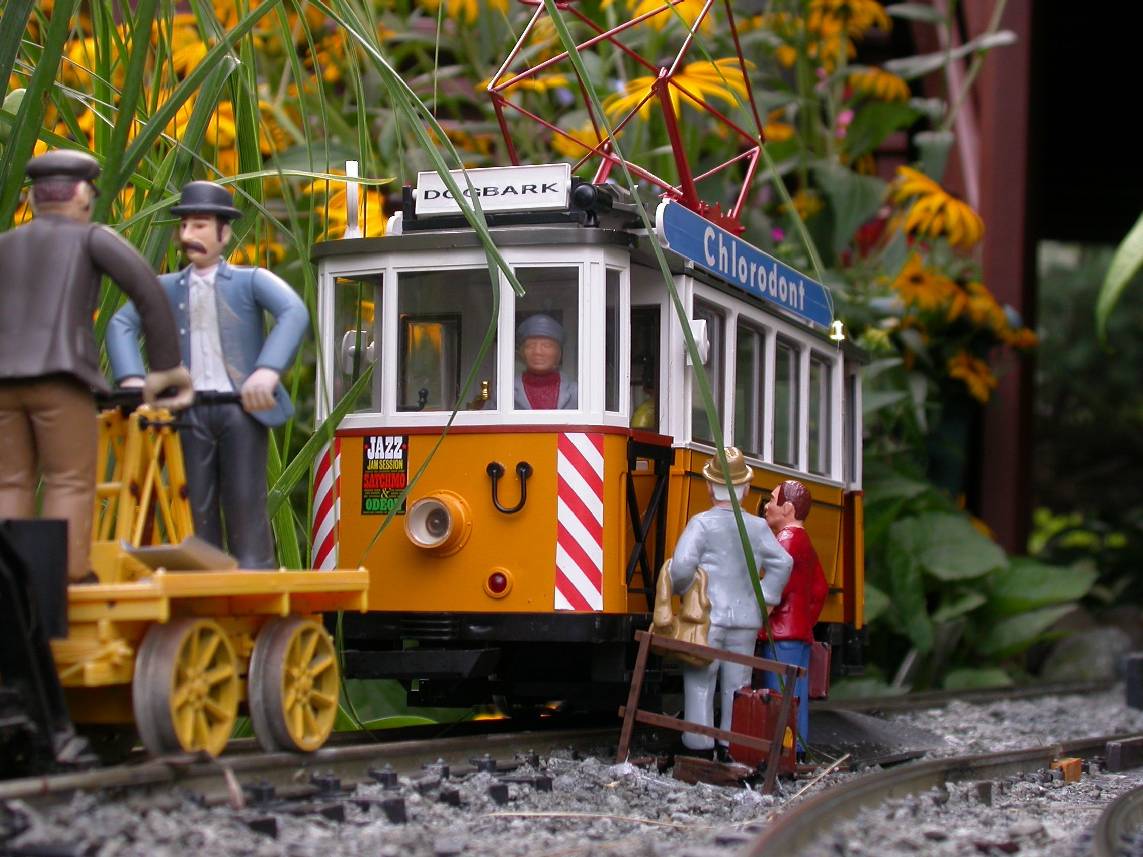 My Backyard Garden Railway (with Pictures) - Instructables