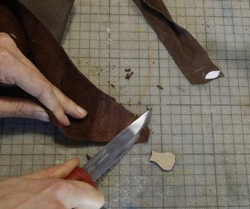 Miniature Tack for Model Horse : 11 Steps - Instructables