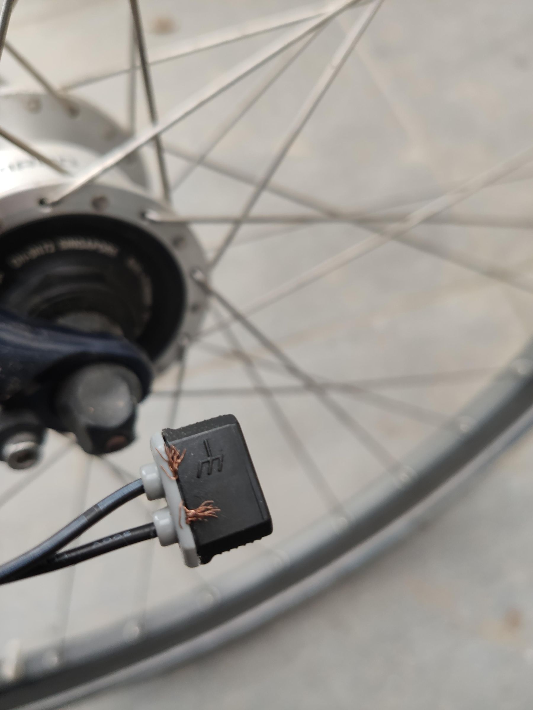 DIY BICYCLE USB CHARGER "Fahrradlader V3.1" : 10 Steps (with Pictures ...