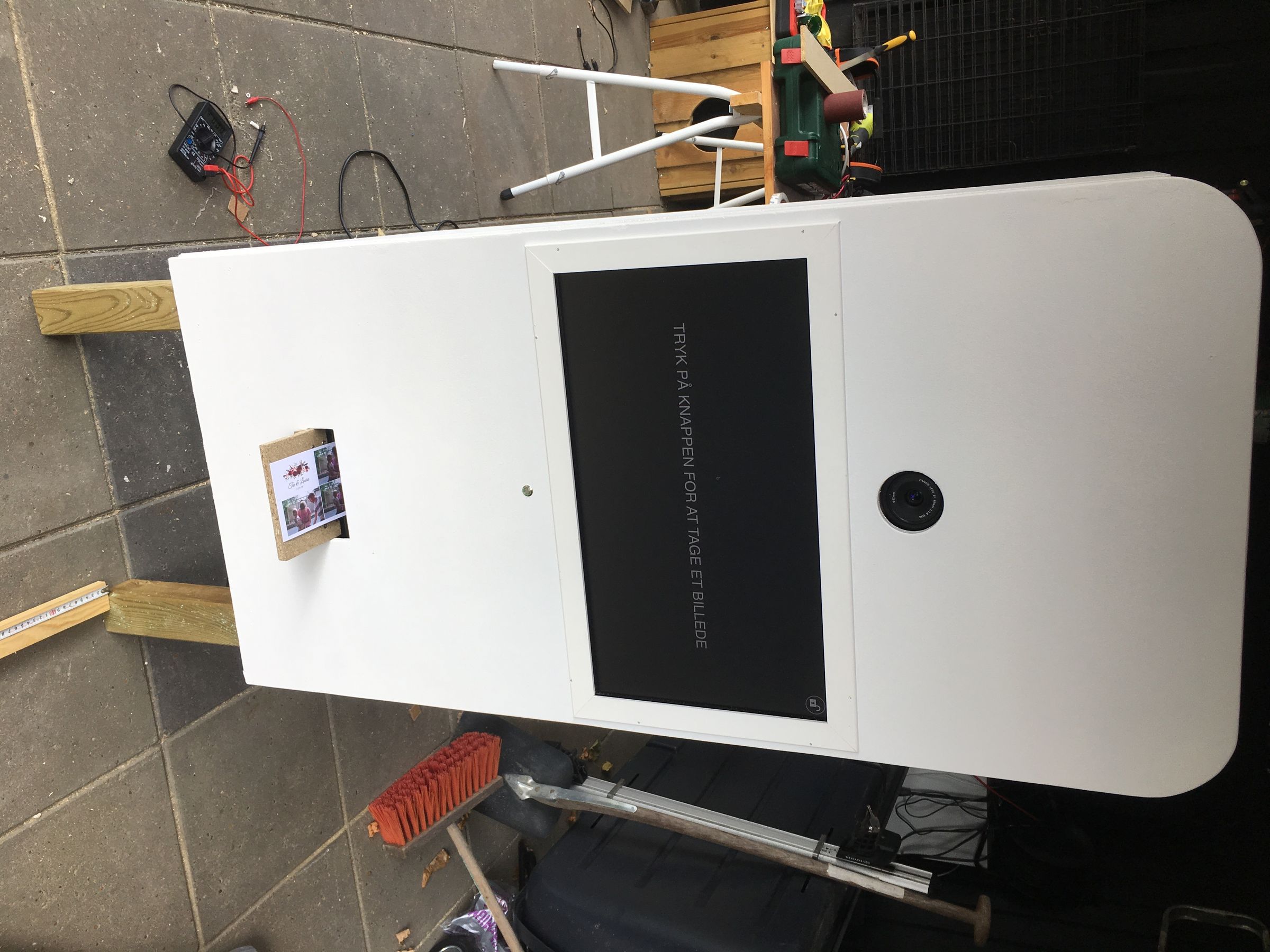 Simple DIY Party PhotoBooth! : 19 Steps (with Pictures) - Instructables