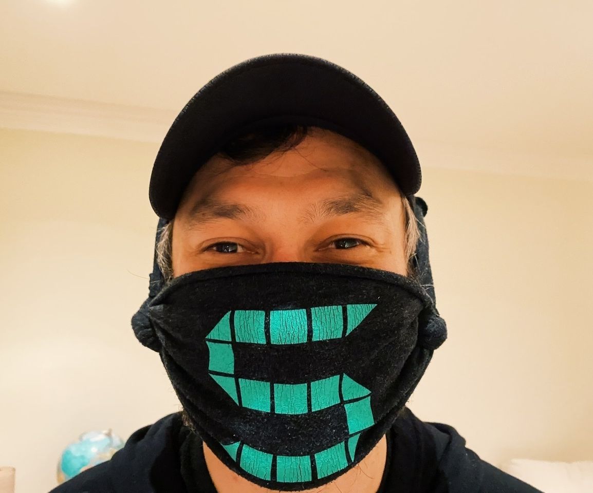 No-Sew T-shirt Face Mask : 19 Steps - Instructables