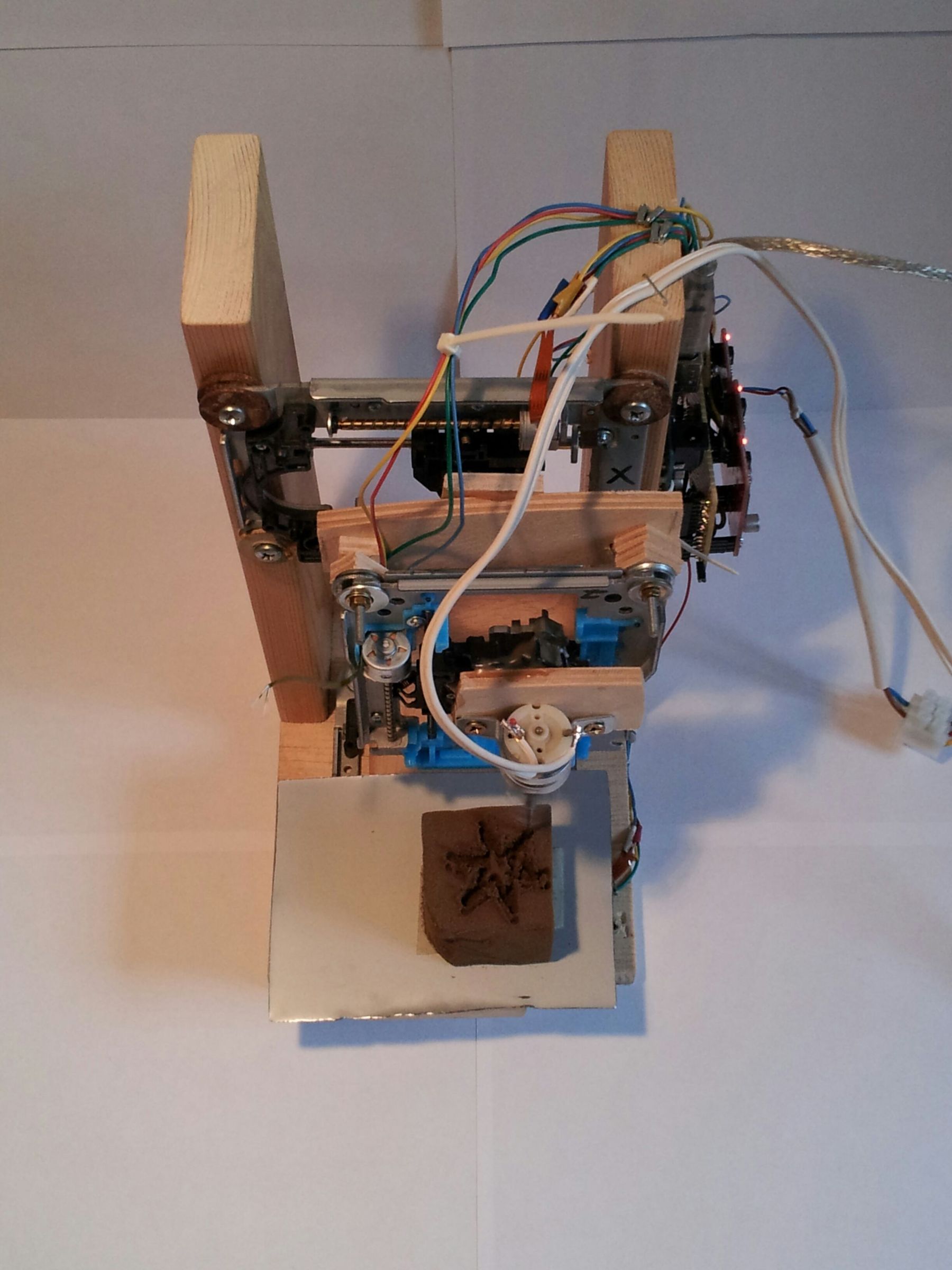 Small Arduino CNC : 9 Steps (with Pictures) - Instructables