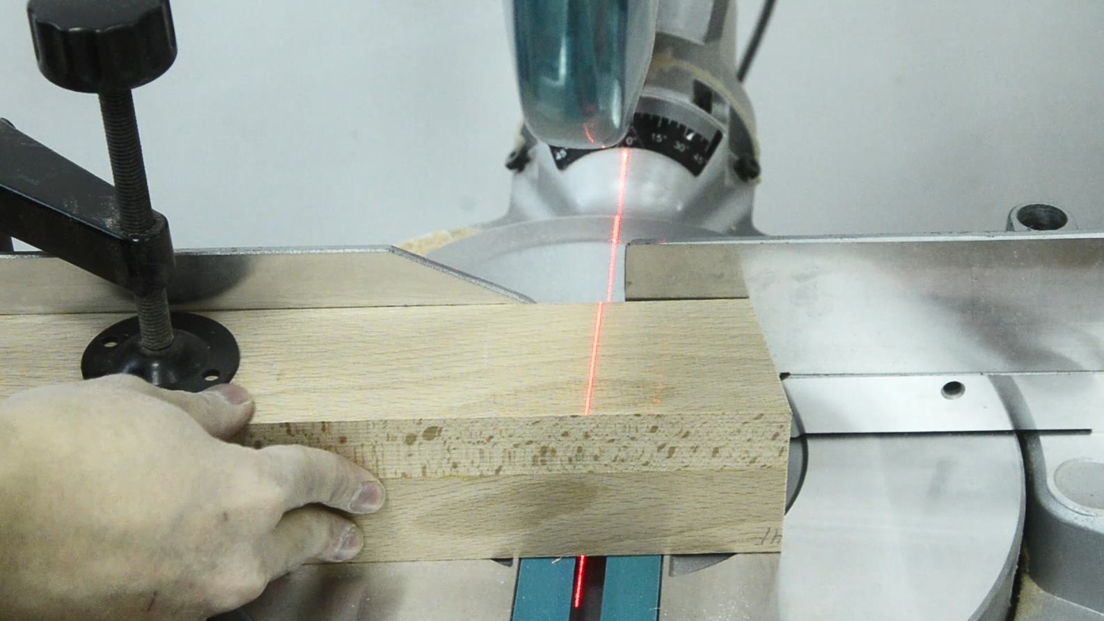 Making 5 Dovetail Guide in 15 Minutes : 10 Steps (with Pictures ...