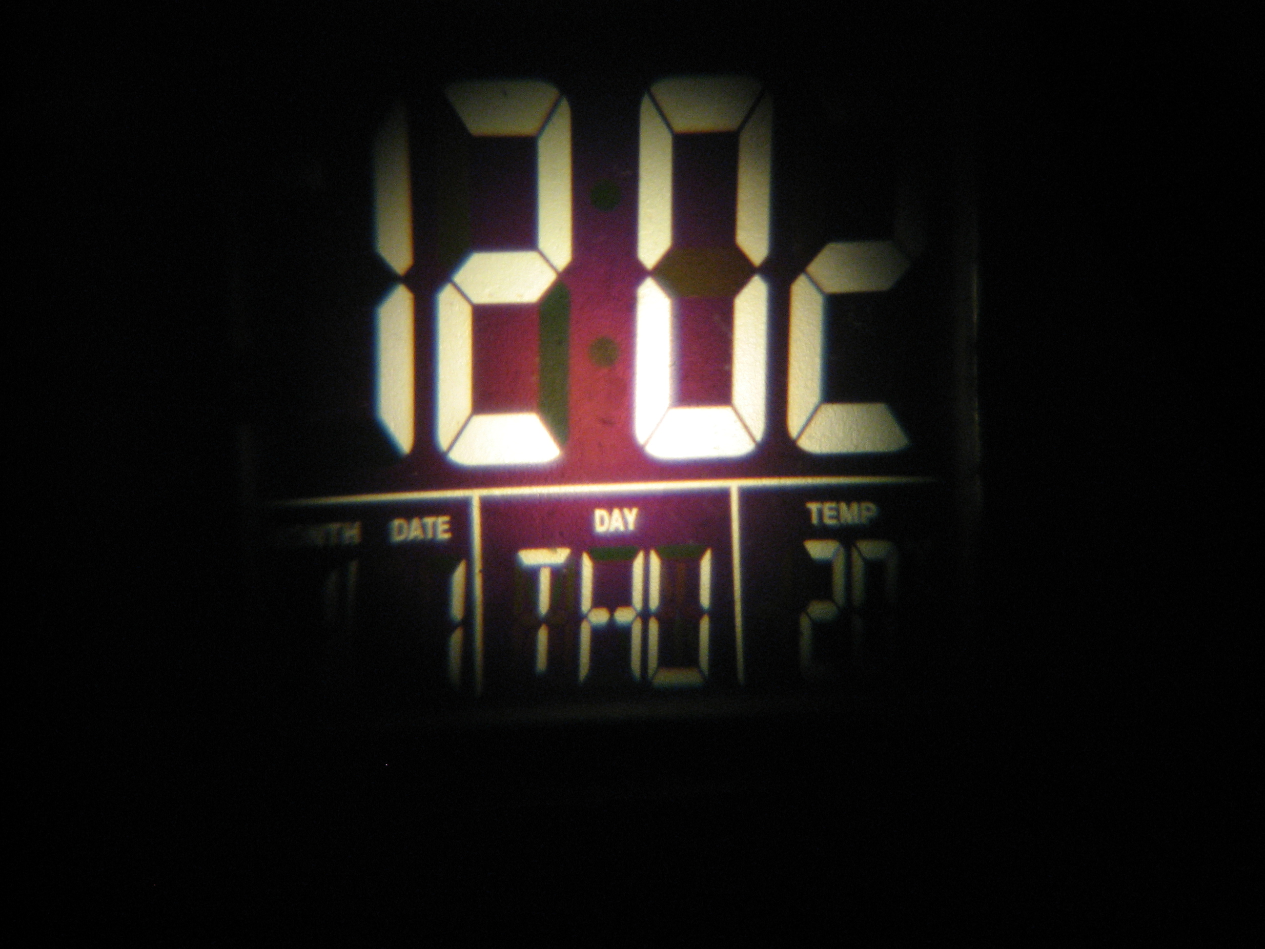 How to Build a Clock That Projects Time on the Wall : 6 Steps ...